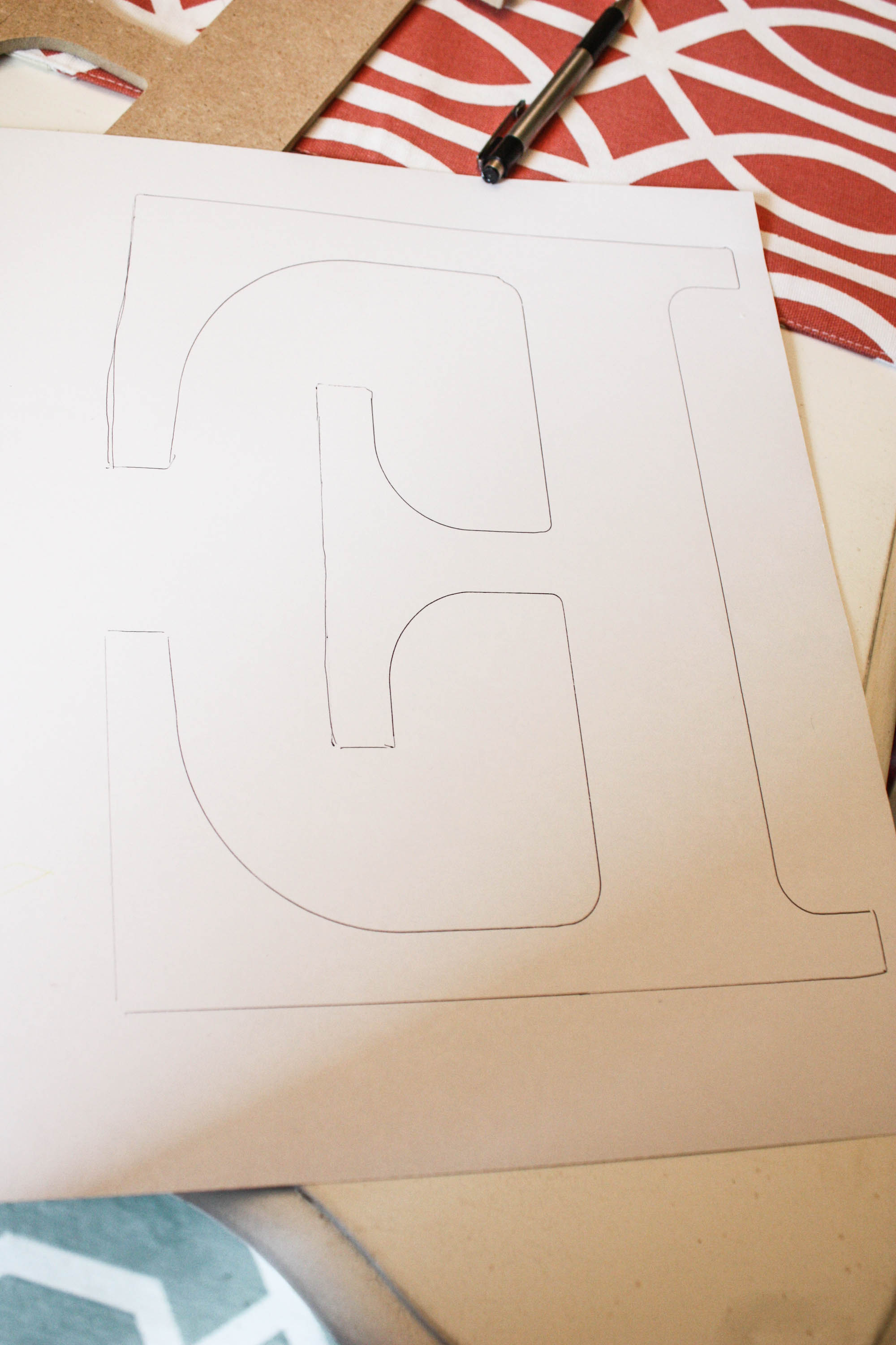 DIY Mod Podge Letter - Re-Fabbed