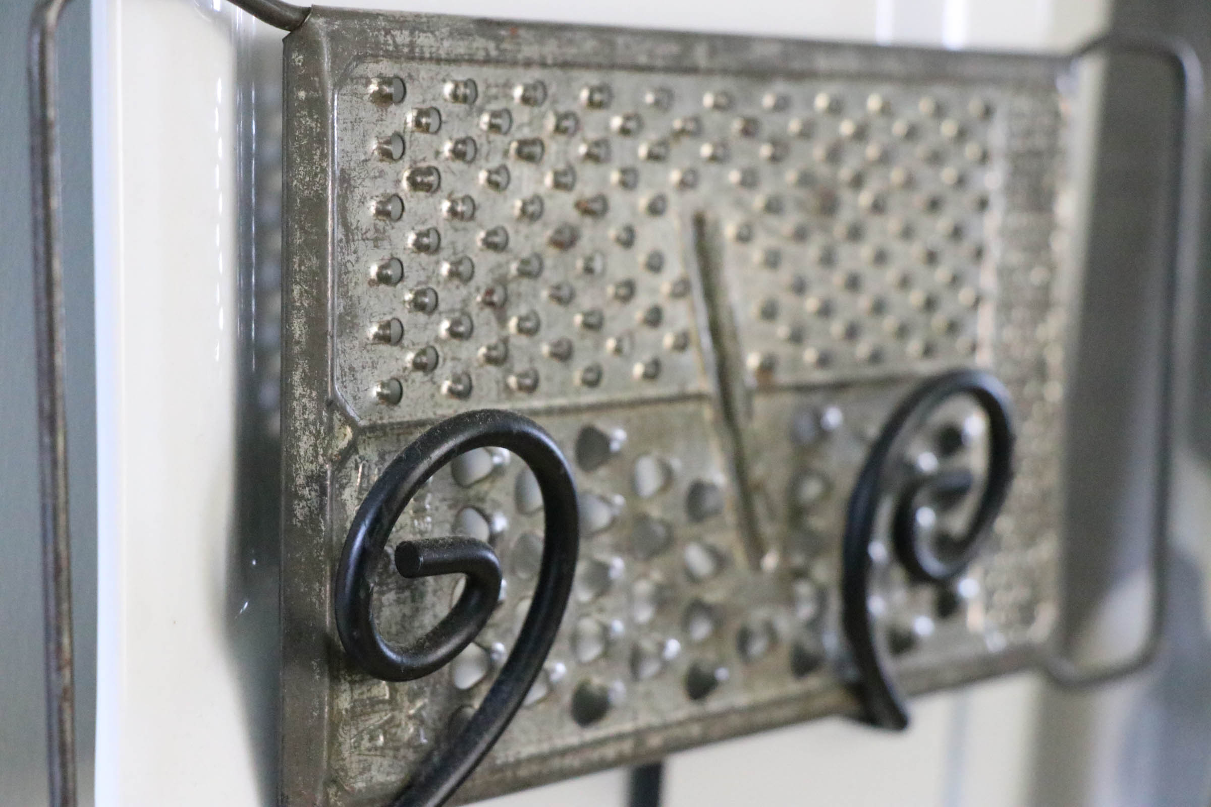 Tips to Transition to Farmhouse Style - Re-Fabbed