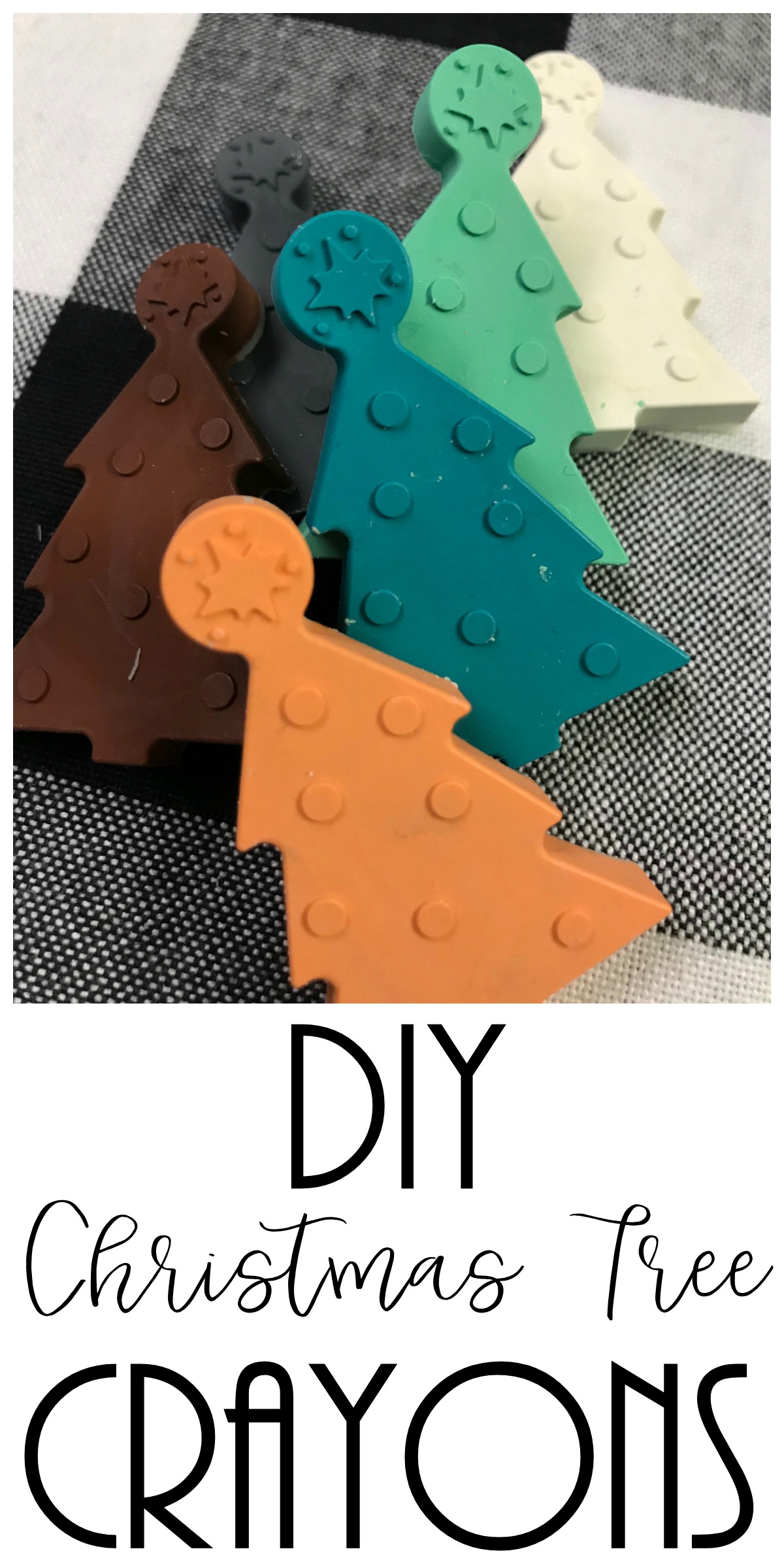 DIY Christmas Tree Crayons - Re-Fabbed