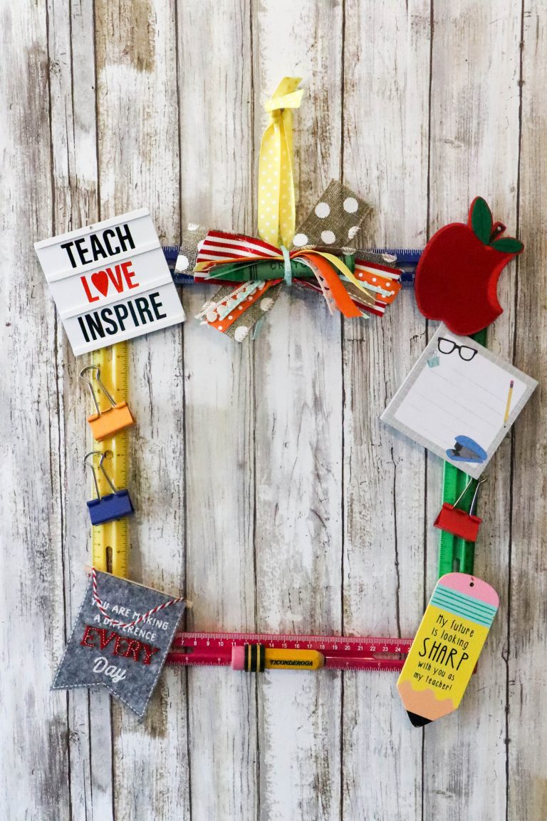 Back to School Door Hanger - Re-Fabbed