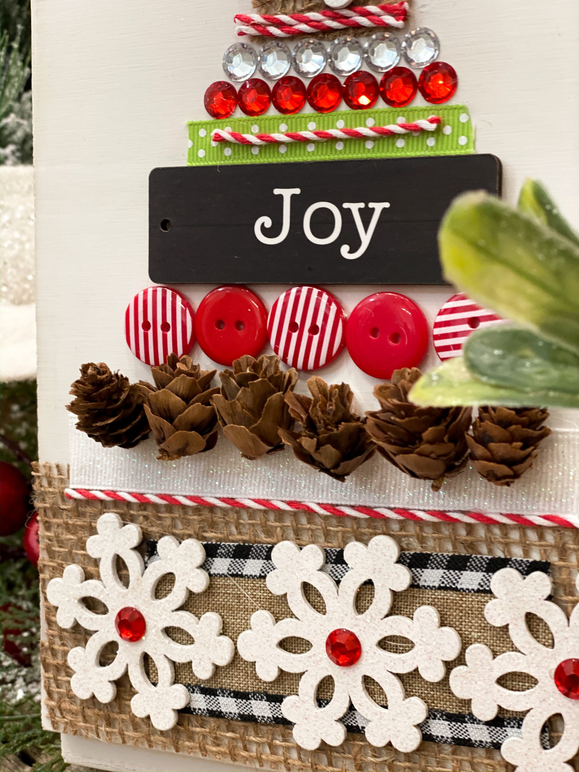 Scrap Christmas Tree diy - Re-Fabbed