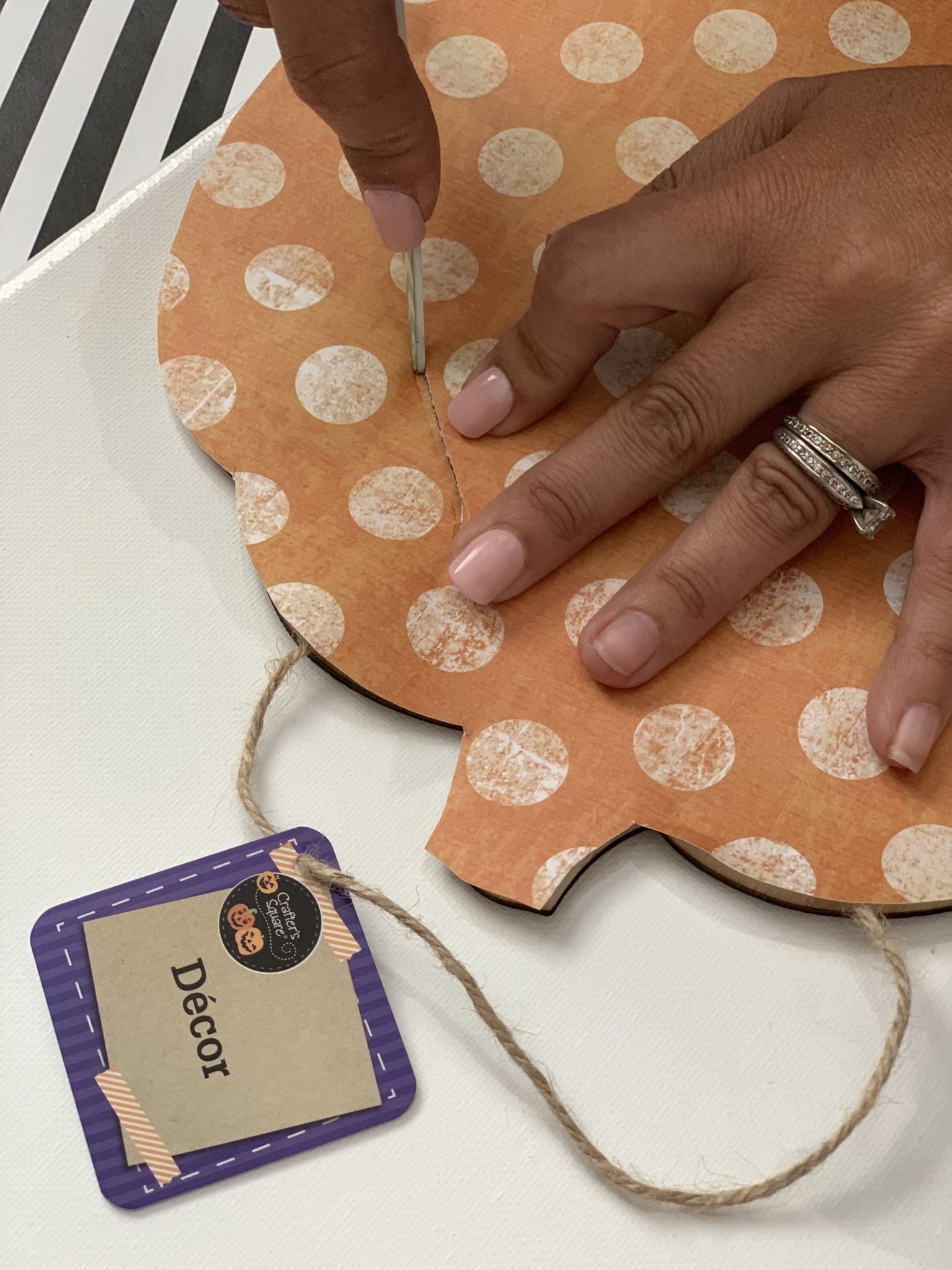 Dollar Tree Wood Pumpkin diy - Re-Fabbed