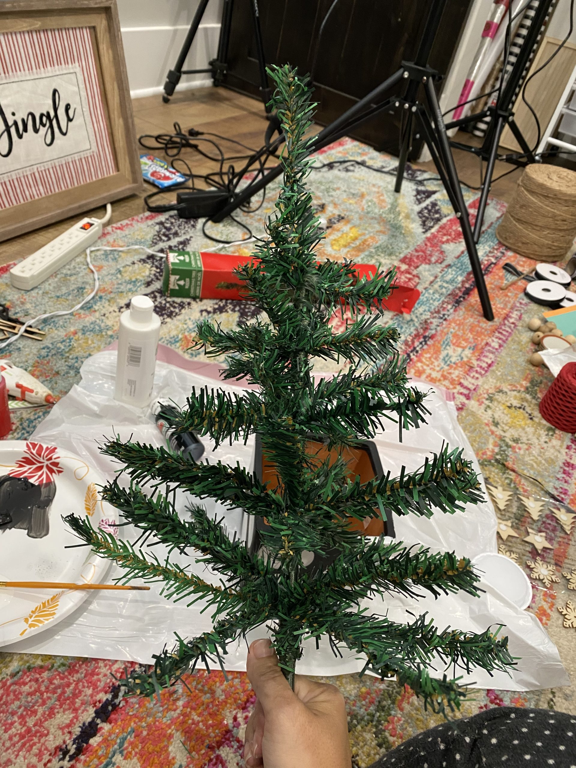 dollar tree christmas tree diy - Re-Fabbed