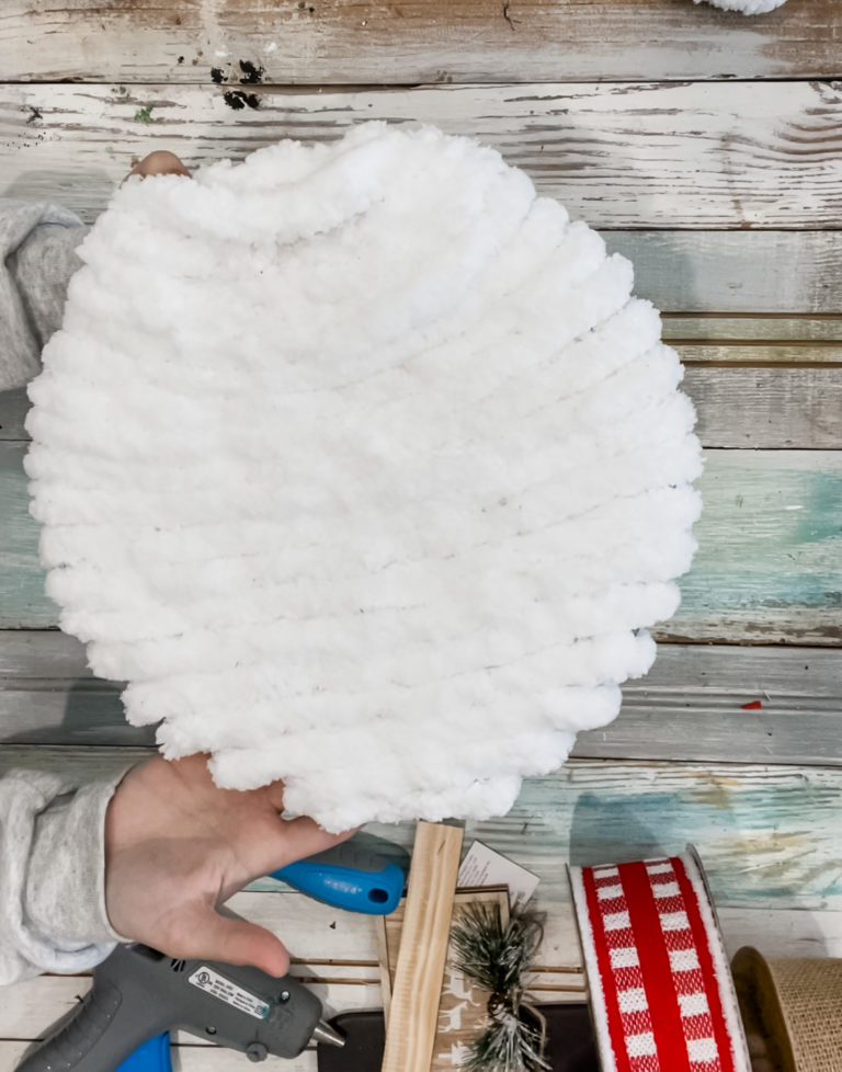diy Dollar Tree splatter screen snowman - Re-Fabbed