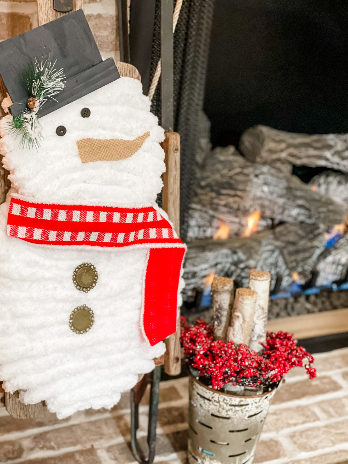 diy Dollar Tree splatter screen snowman - Re-Fabbed