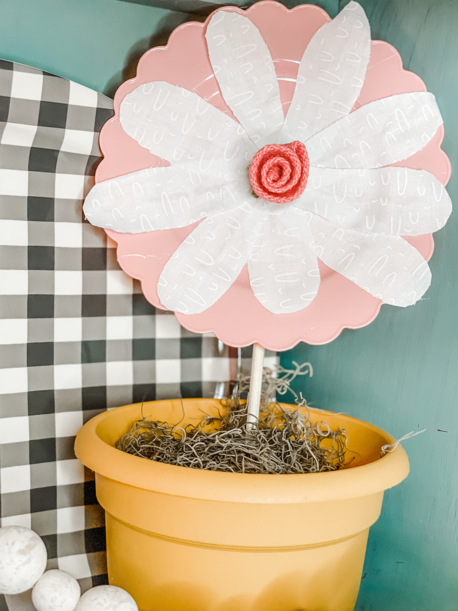 diy Dollar Tree flower - Re-Fabbed