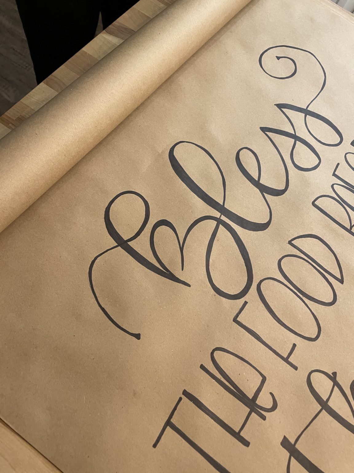 diy kraft paper scroll sign - Re-Fabbed