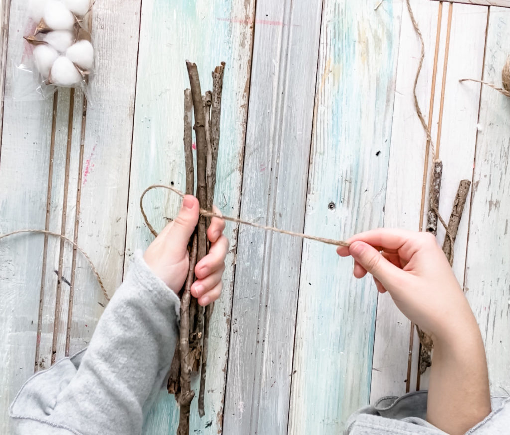 diy $2 cross made from sticks - Re-Fabbed