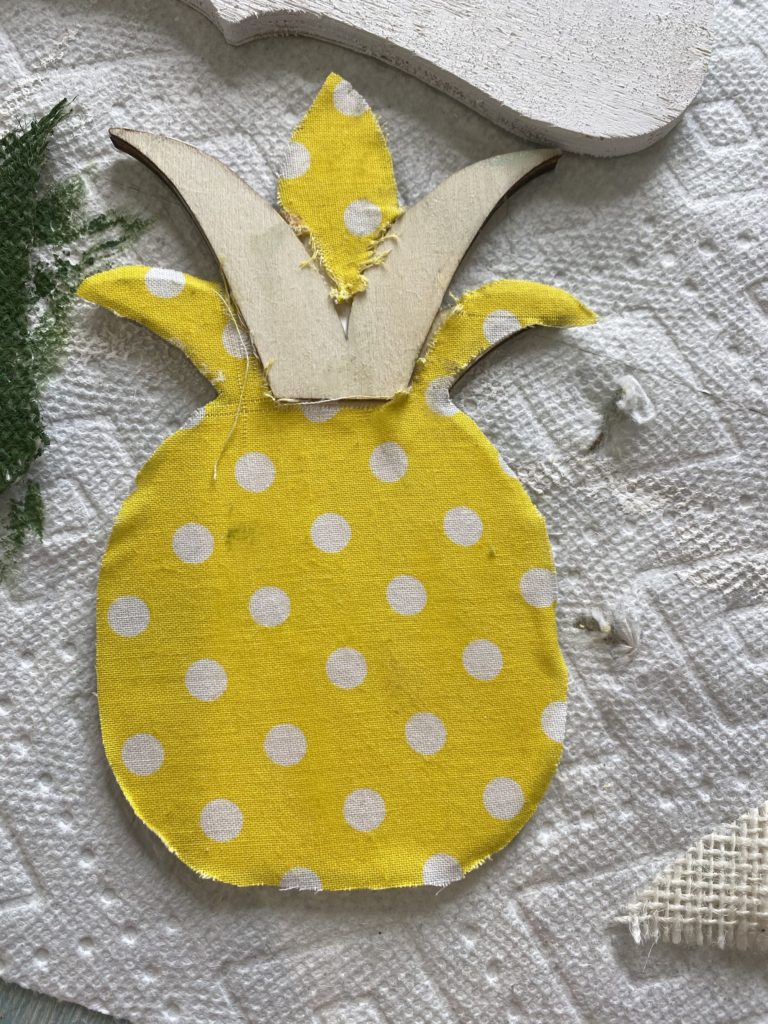 diy dollar tree Spring sign - Re-Fabbed