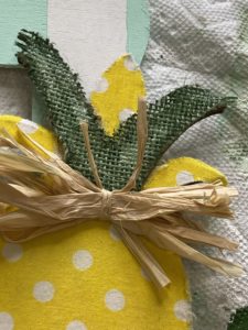 diy dollar tree Spring sign - Re-Fabbed