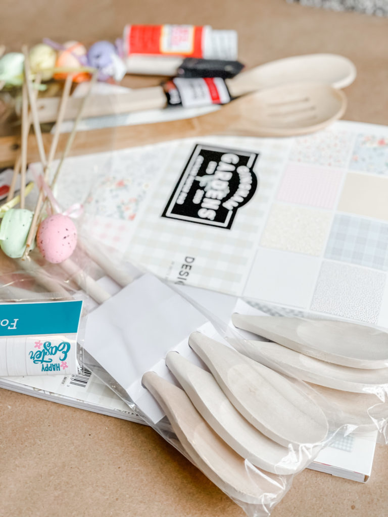 diy wooden spoon decor - Re-Fabbed