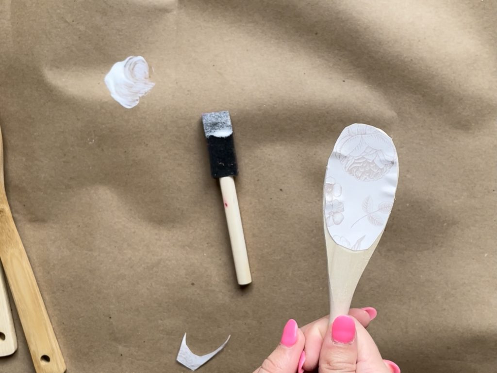 diy wooden spoon decor - Re-Fabbed