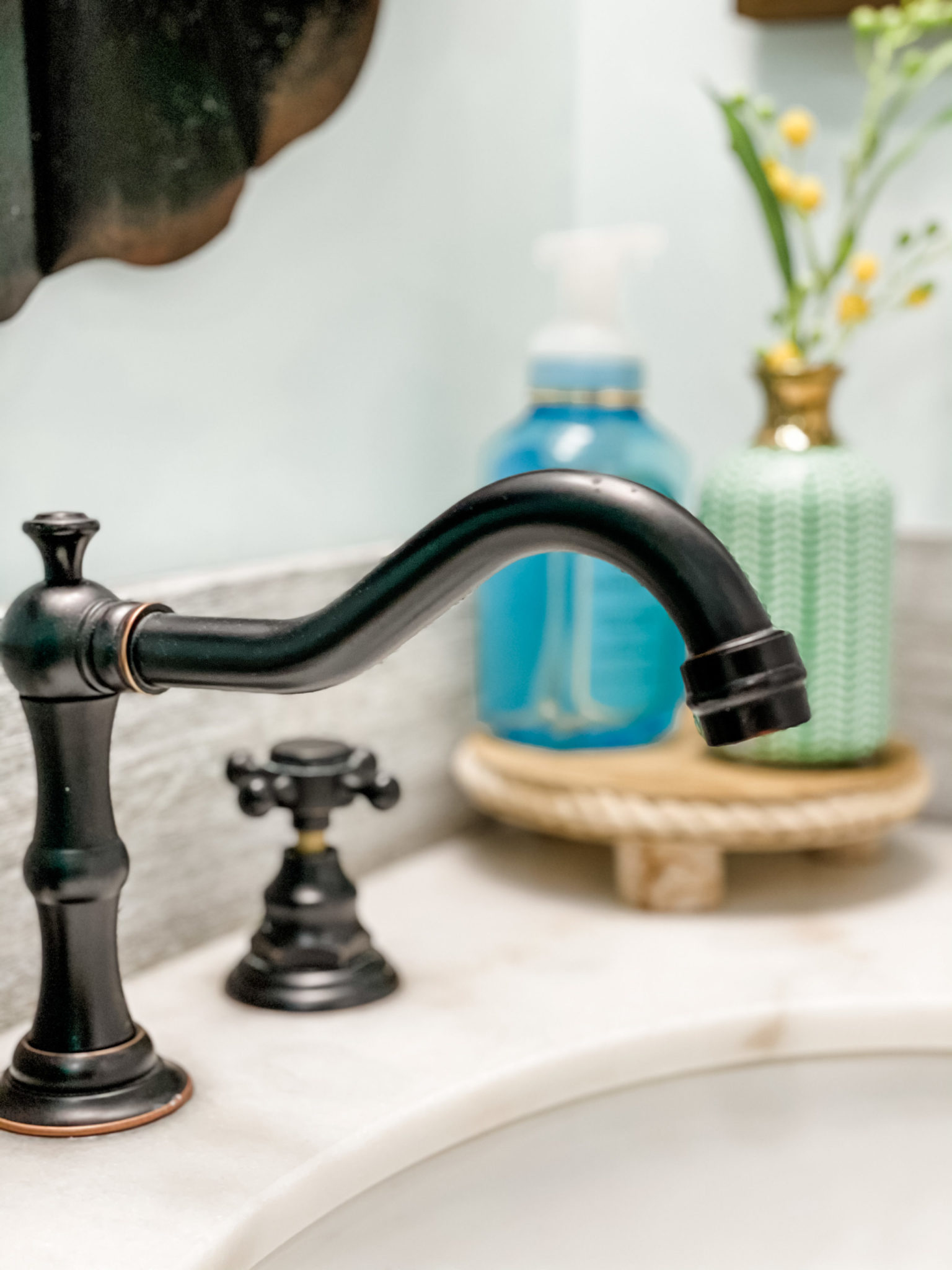 diy $5 wooden riser - Re-Fabbed