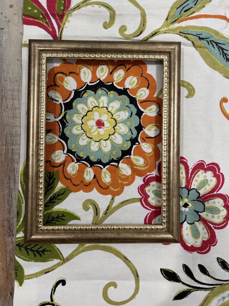 Dollar Tree frame decor - Re-Fabbed