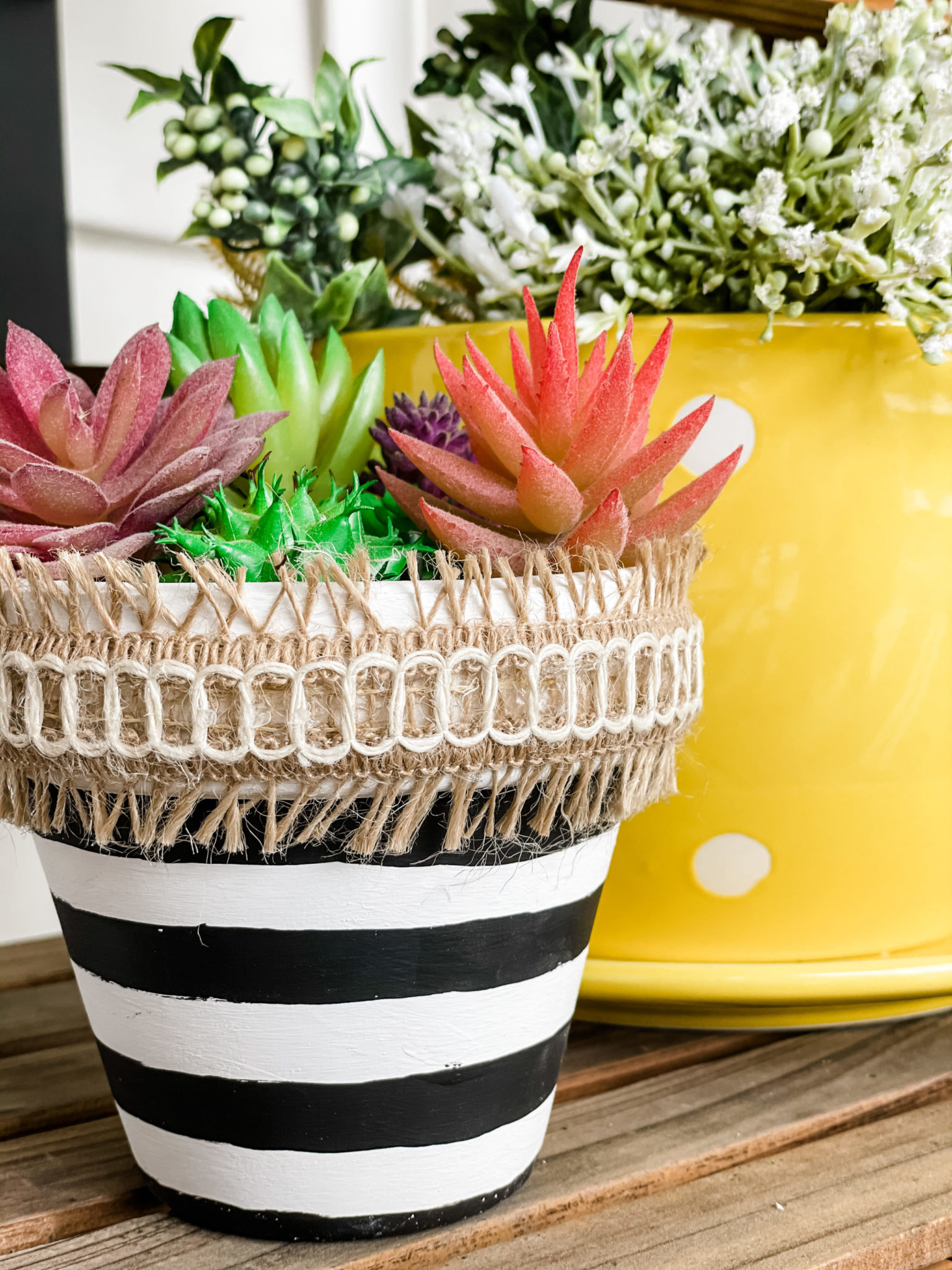 Dollar Tree terracotta pot makeover - Re-Fabbed