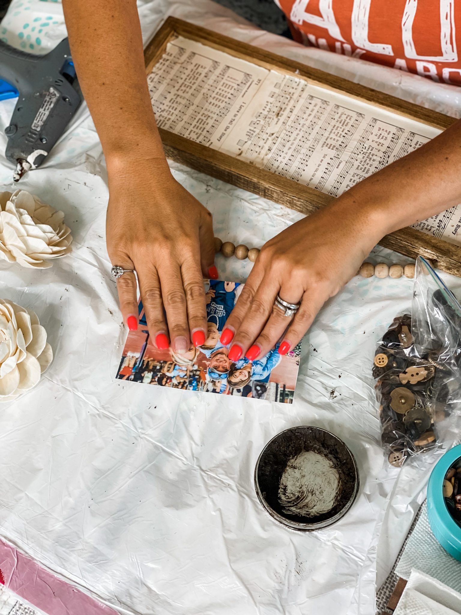 diy wooden bead sign - Re-Fabbed