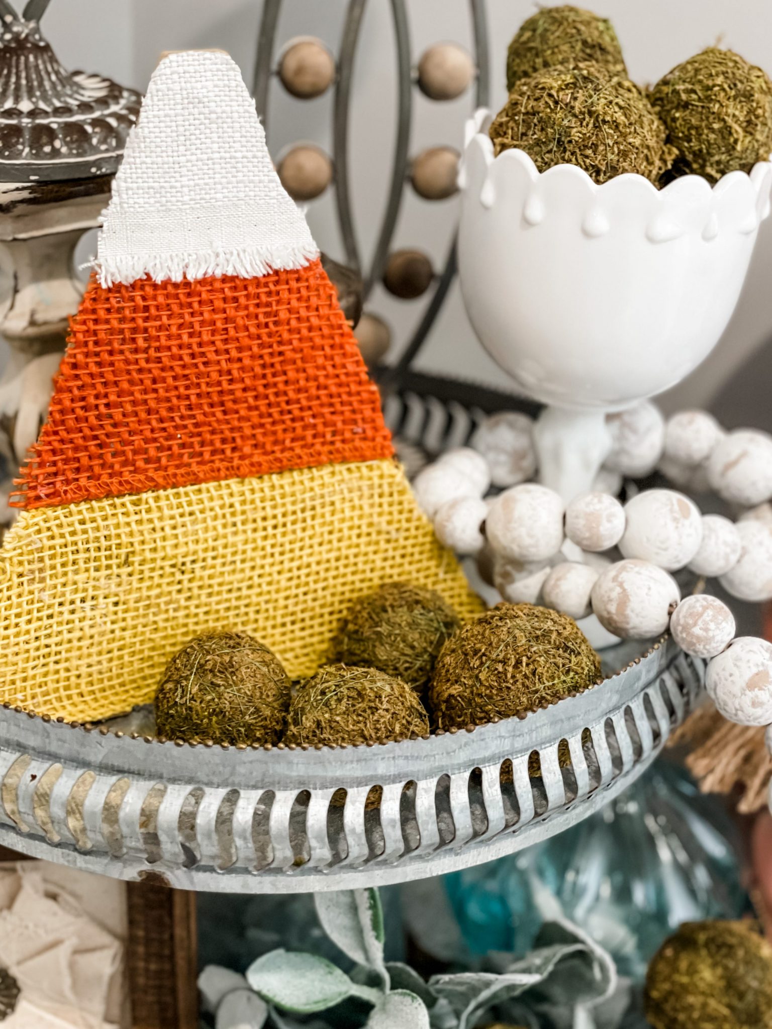 diy candy corn decor - Re-Fabbed