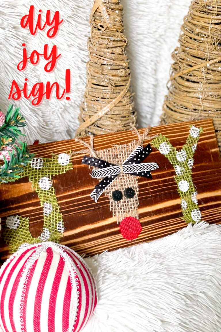 diy burlap joy reindeer sign - Re-Fabbed