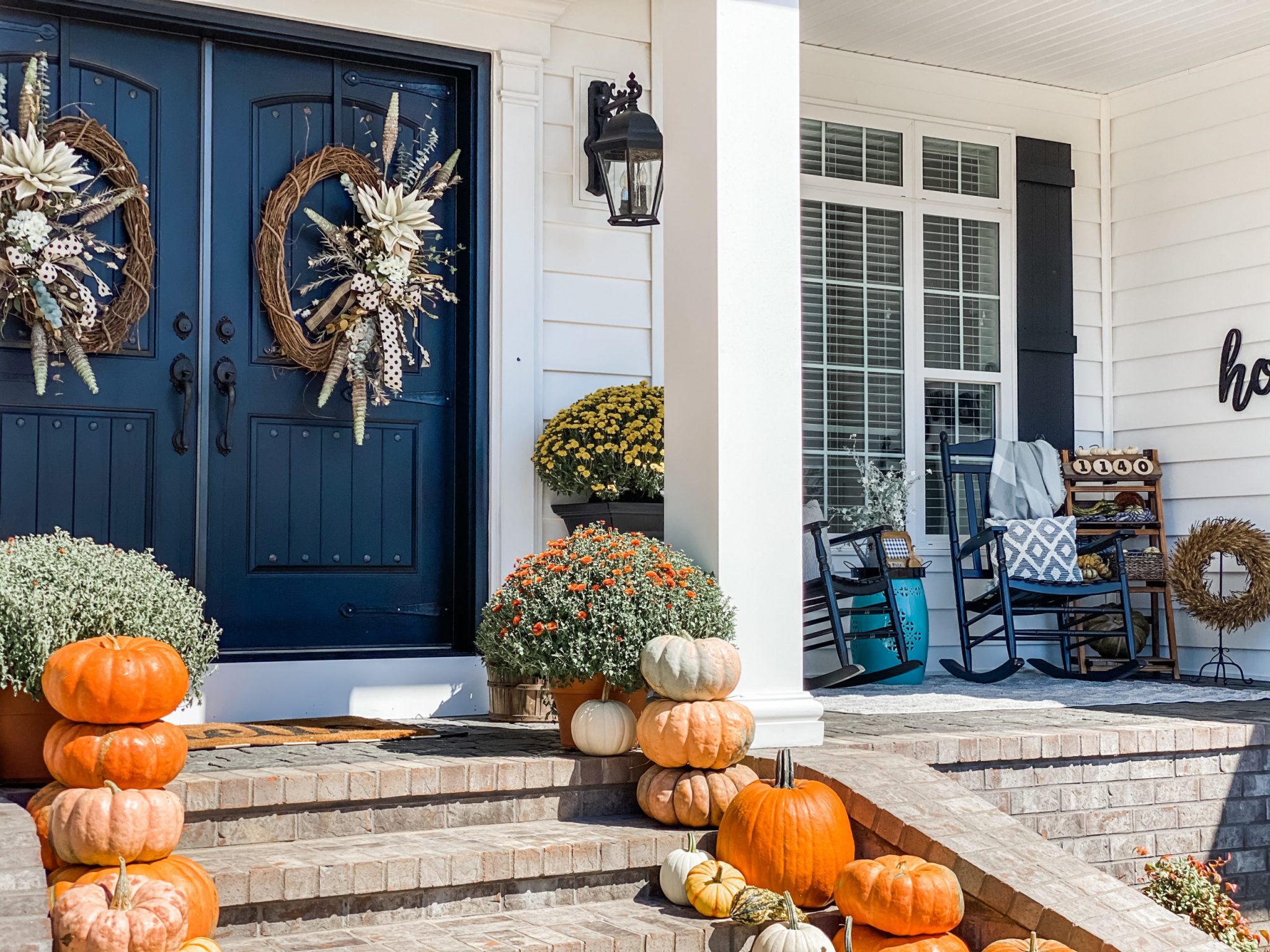 fall front porch inspiration - Re-Fabbed