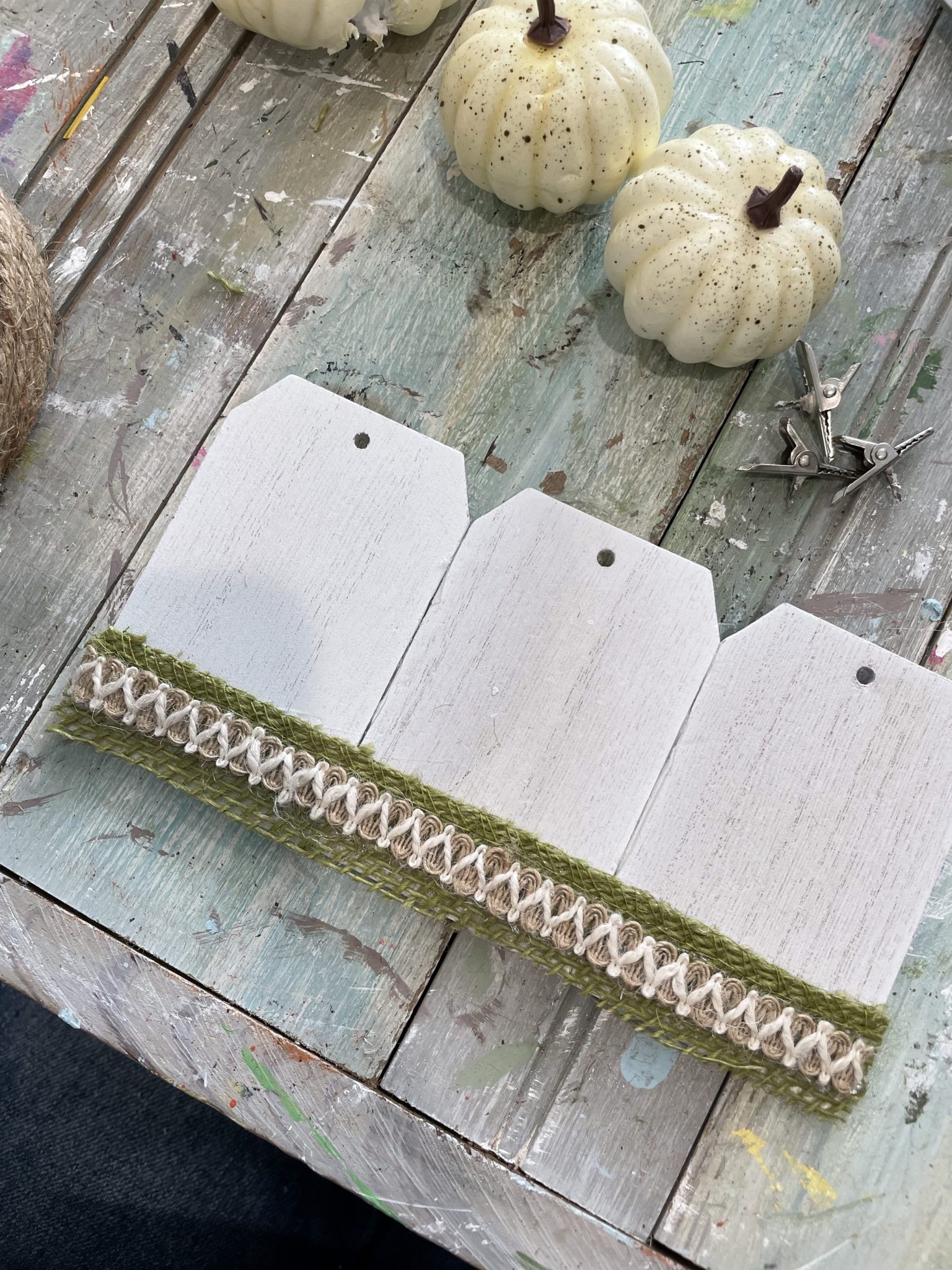 diy gift tag Fall sign - Re-Fabbed