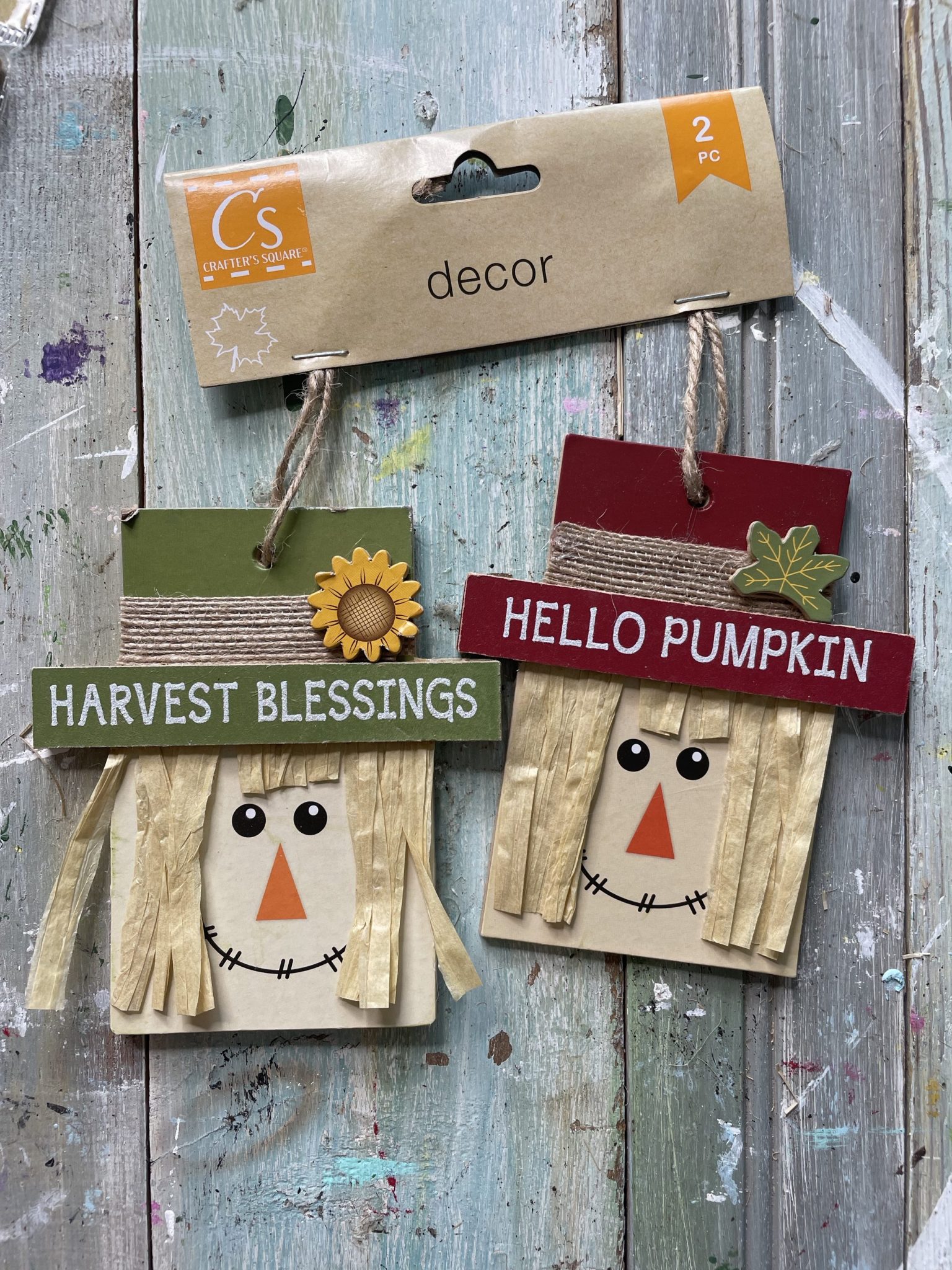 dollar tree scarecrow makeover - Re-Fabbed