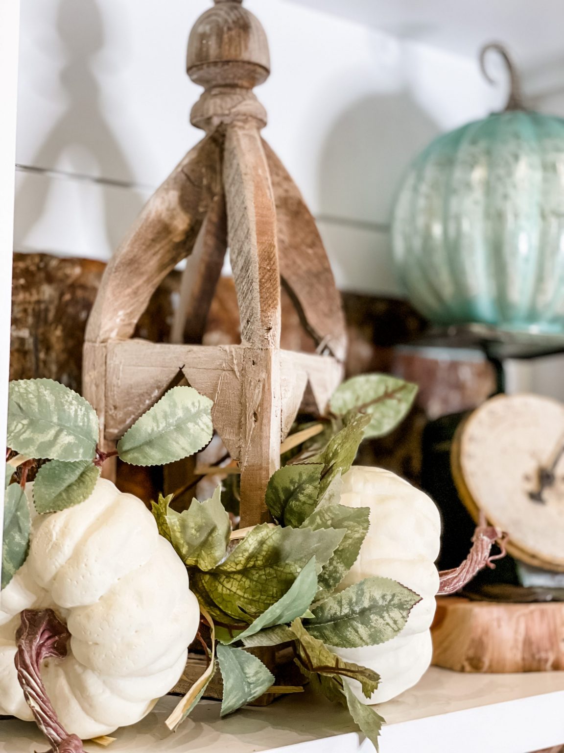 styling built-in shelving for Fall - Re-Fabbed