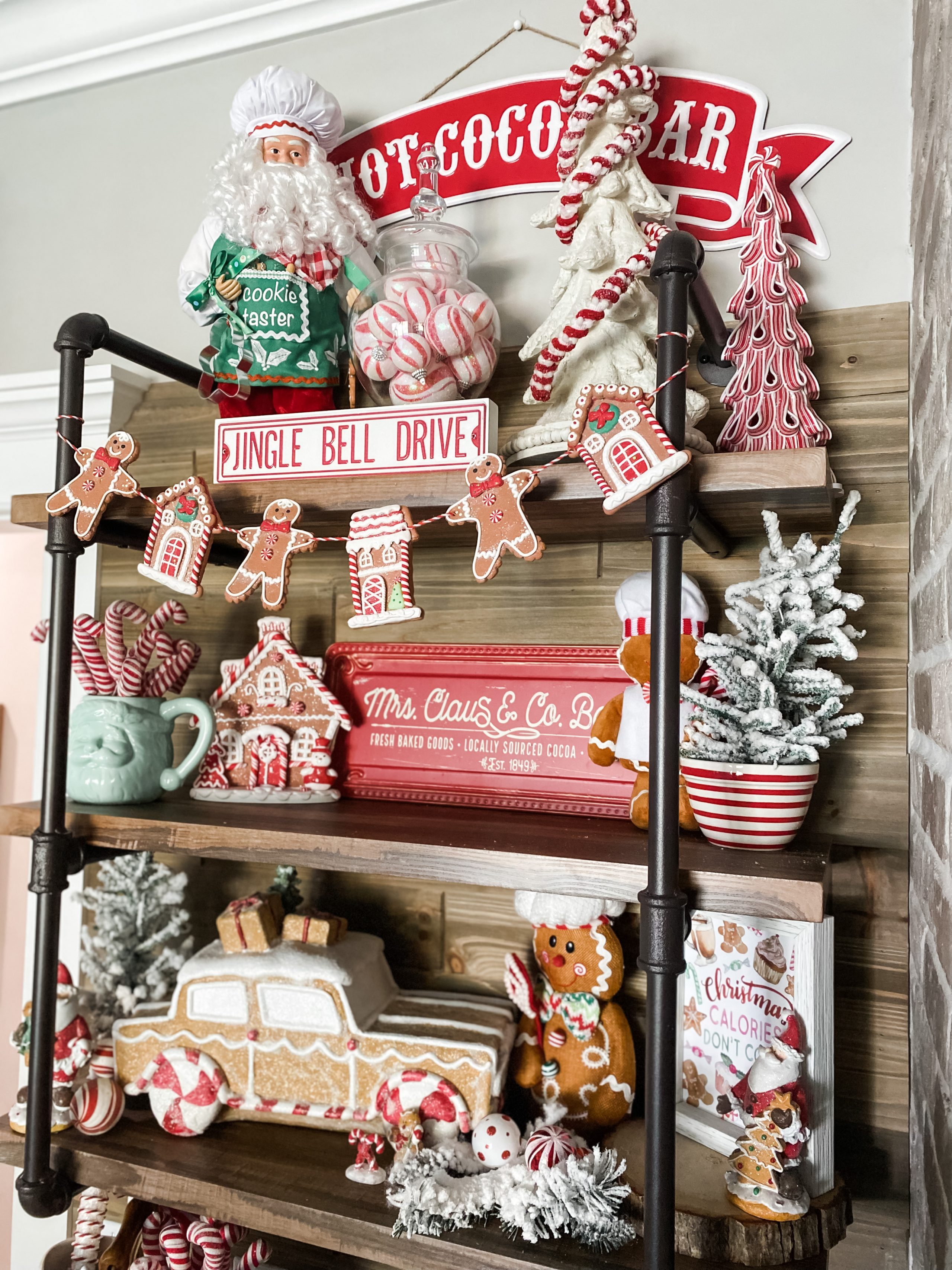 gingerbread theme hot cocoa bar - Re-Fabbed