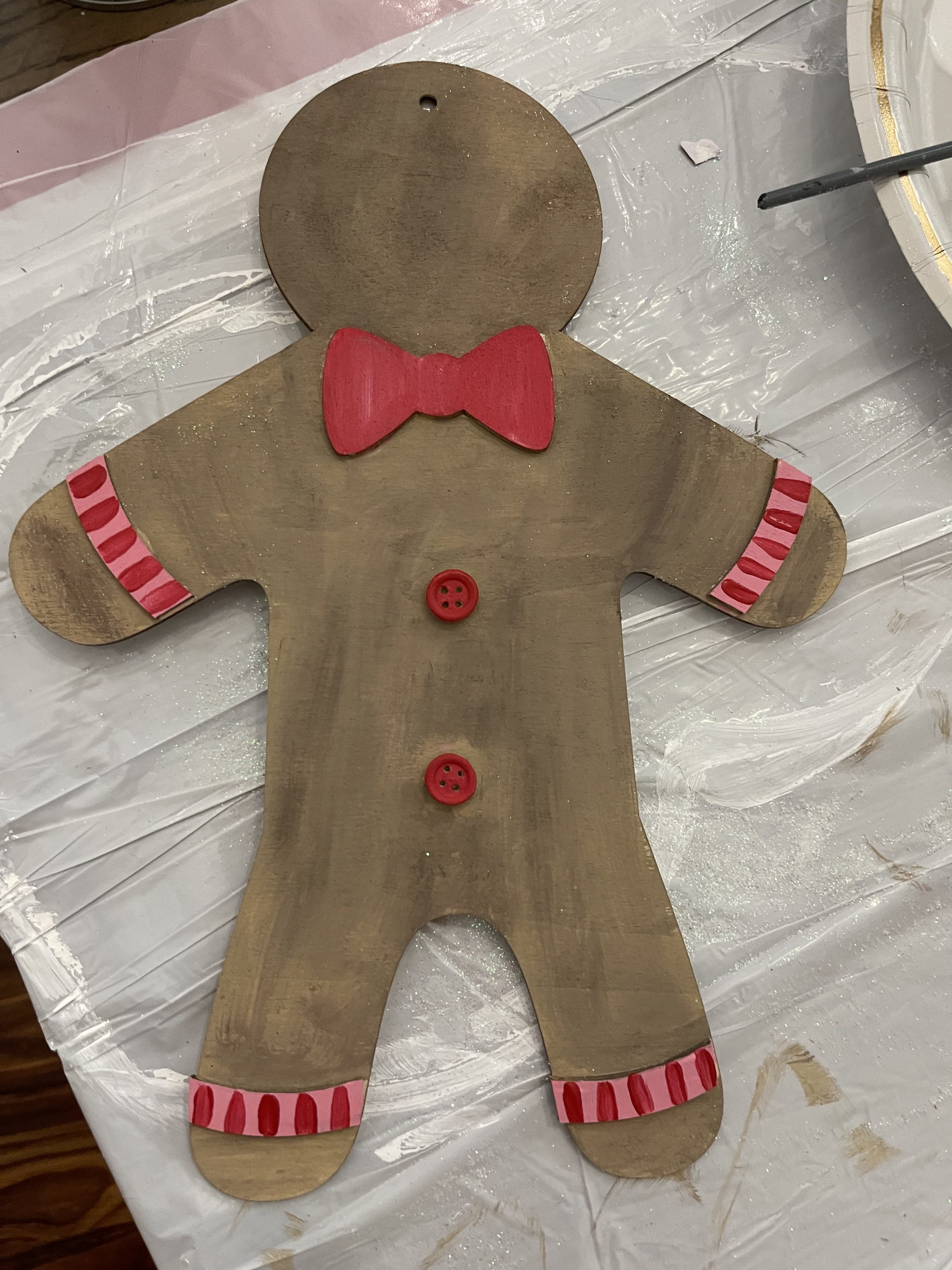 dollar tree gingerbread man makeover - Re-Fabbed