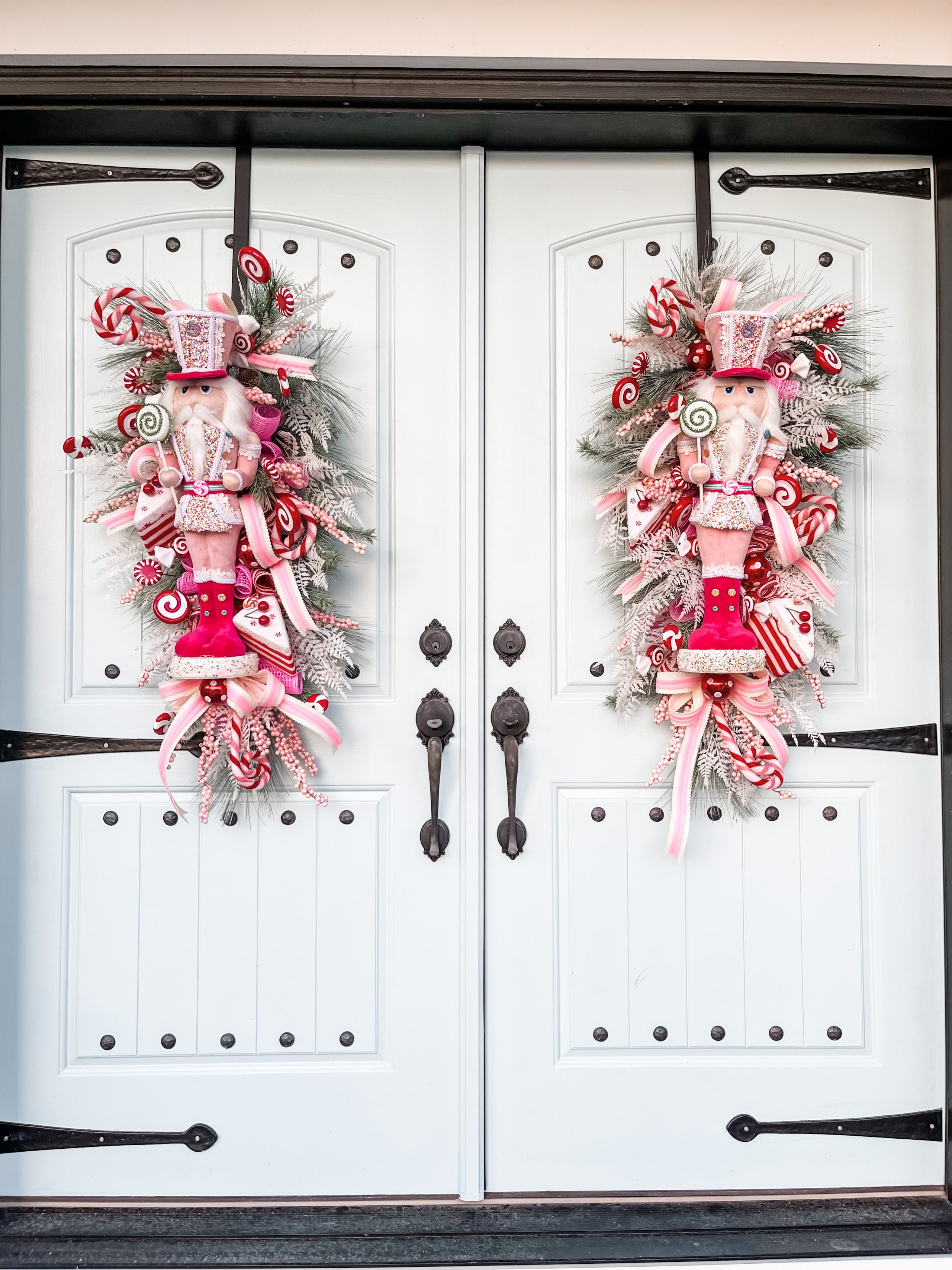 candy nutcracker Christmas wreath - Re-Fabbed