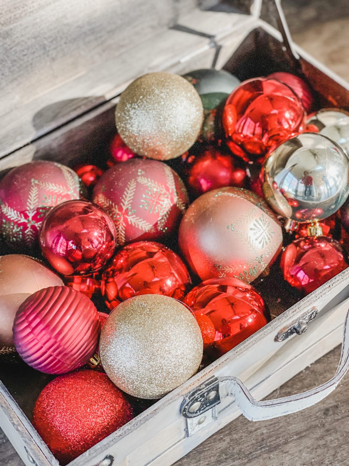 re-fabbed Christmas makeover in Wisconsin - Re-Fabbed