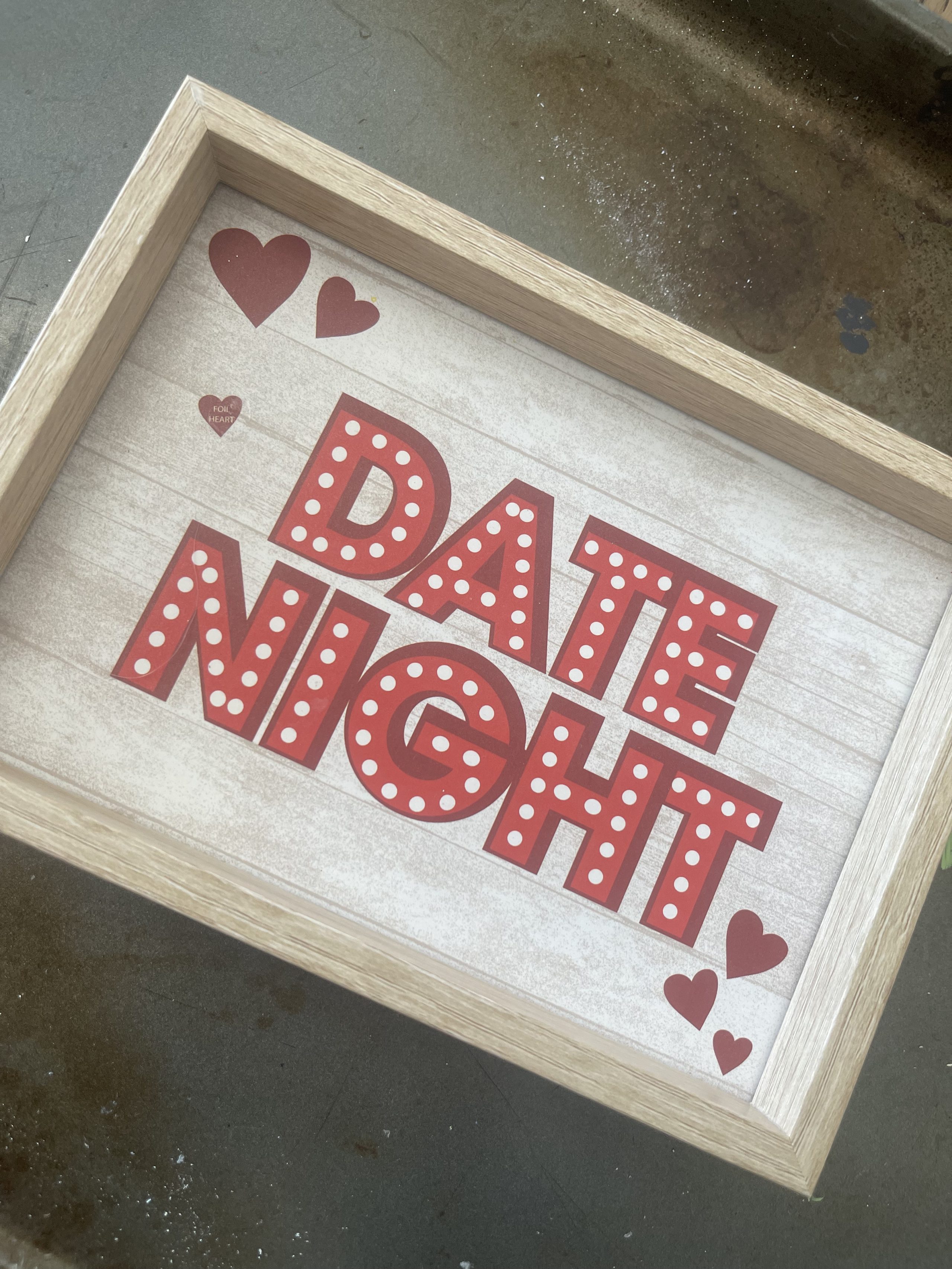 dollar tree sign makeover for valentine's day - Re-Fabbed