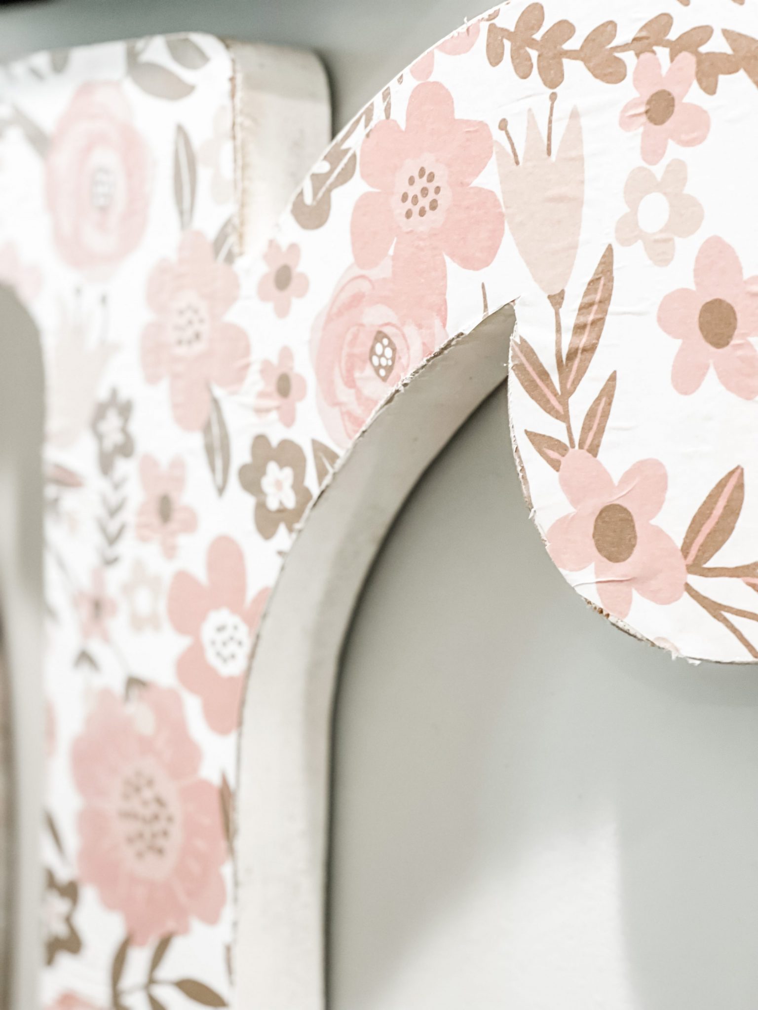 using wrapping paper with mod podge - Re-Fabbed