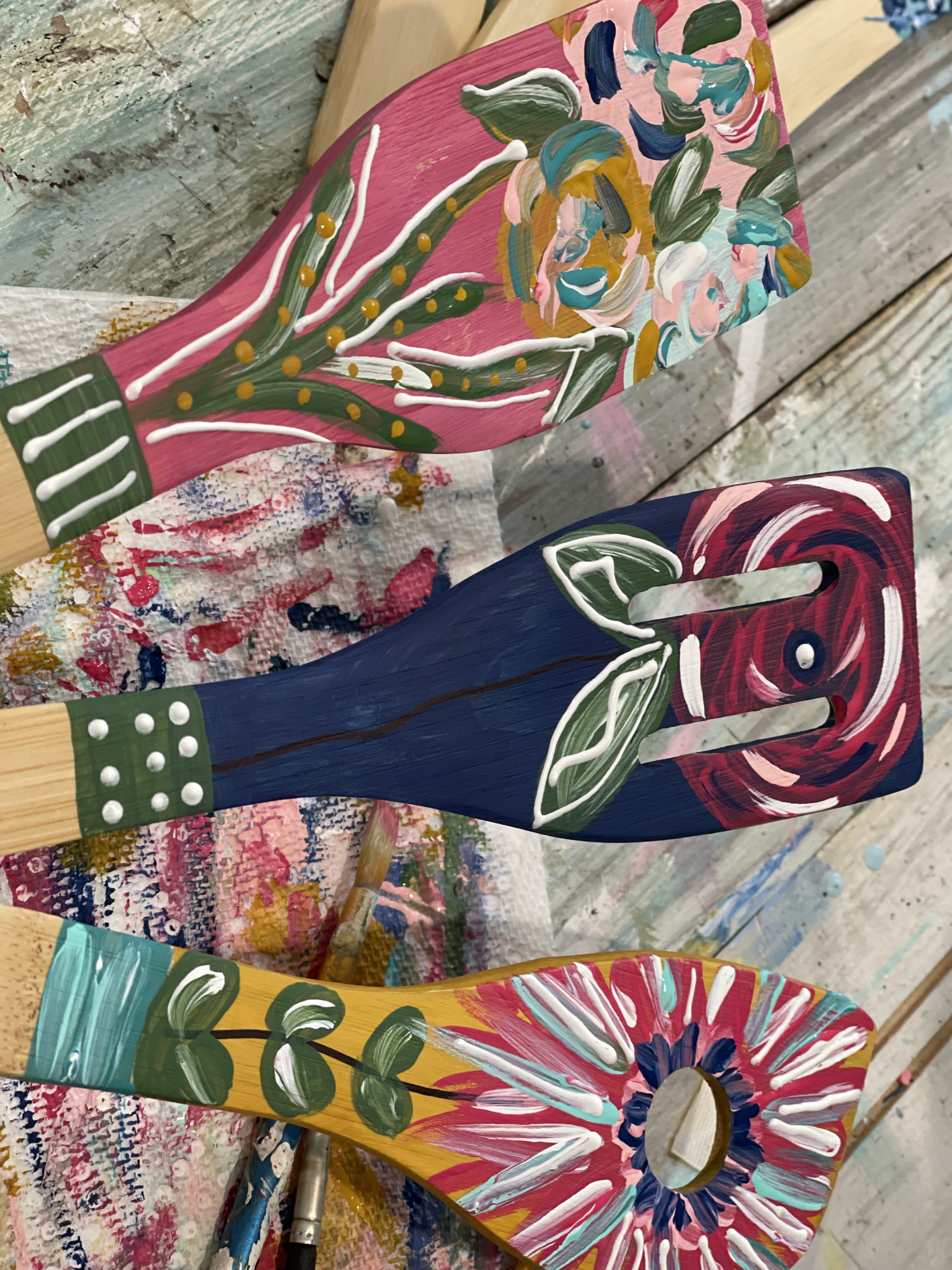 diy painted wooden spoons - Re-Fabbed