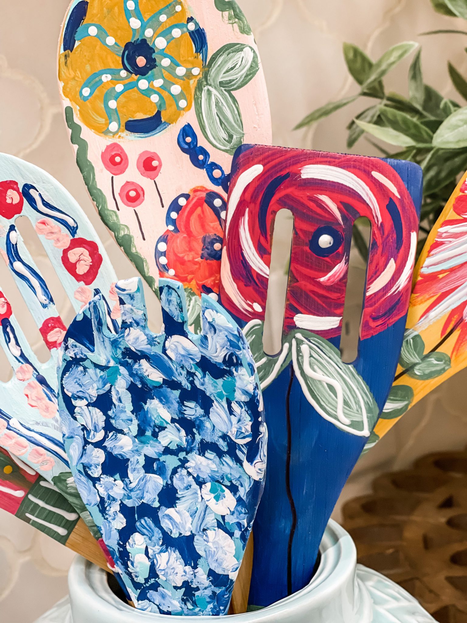 diy painted wooden spoons - Re-Fabbed