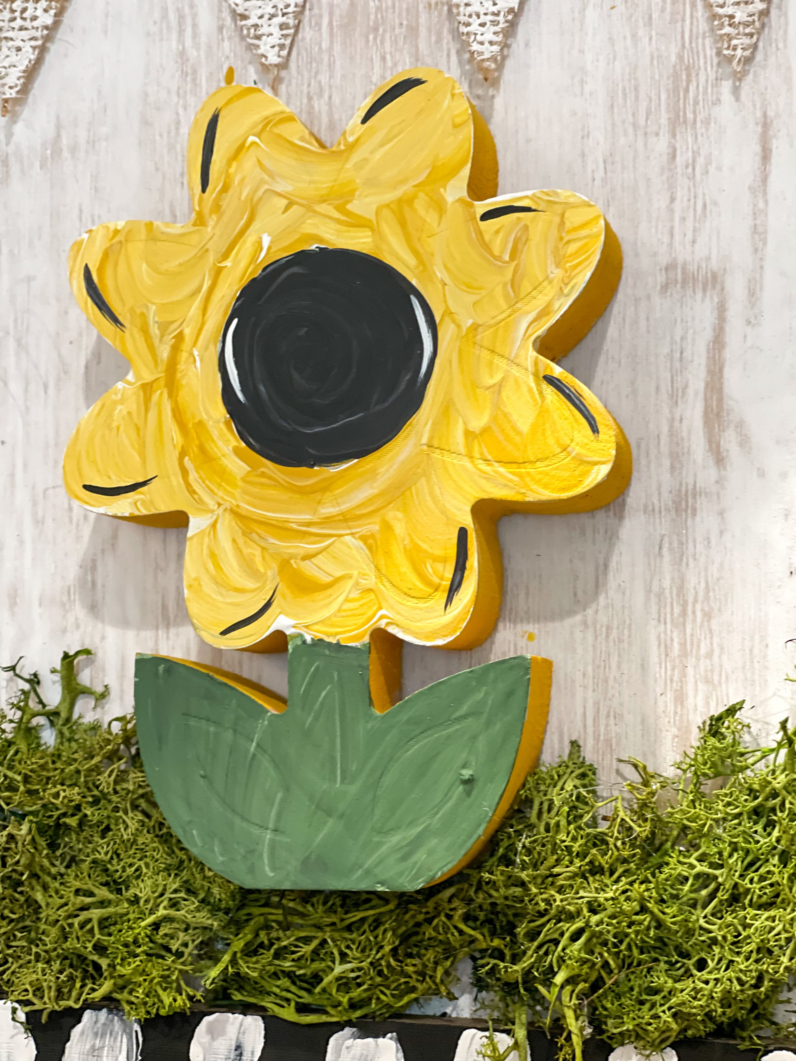 painted sunflower sign with burlap banner - Re-Fabbed