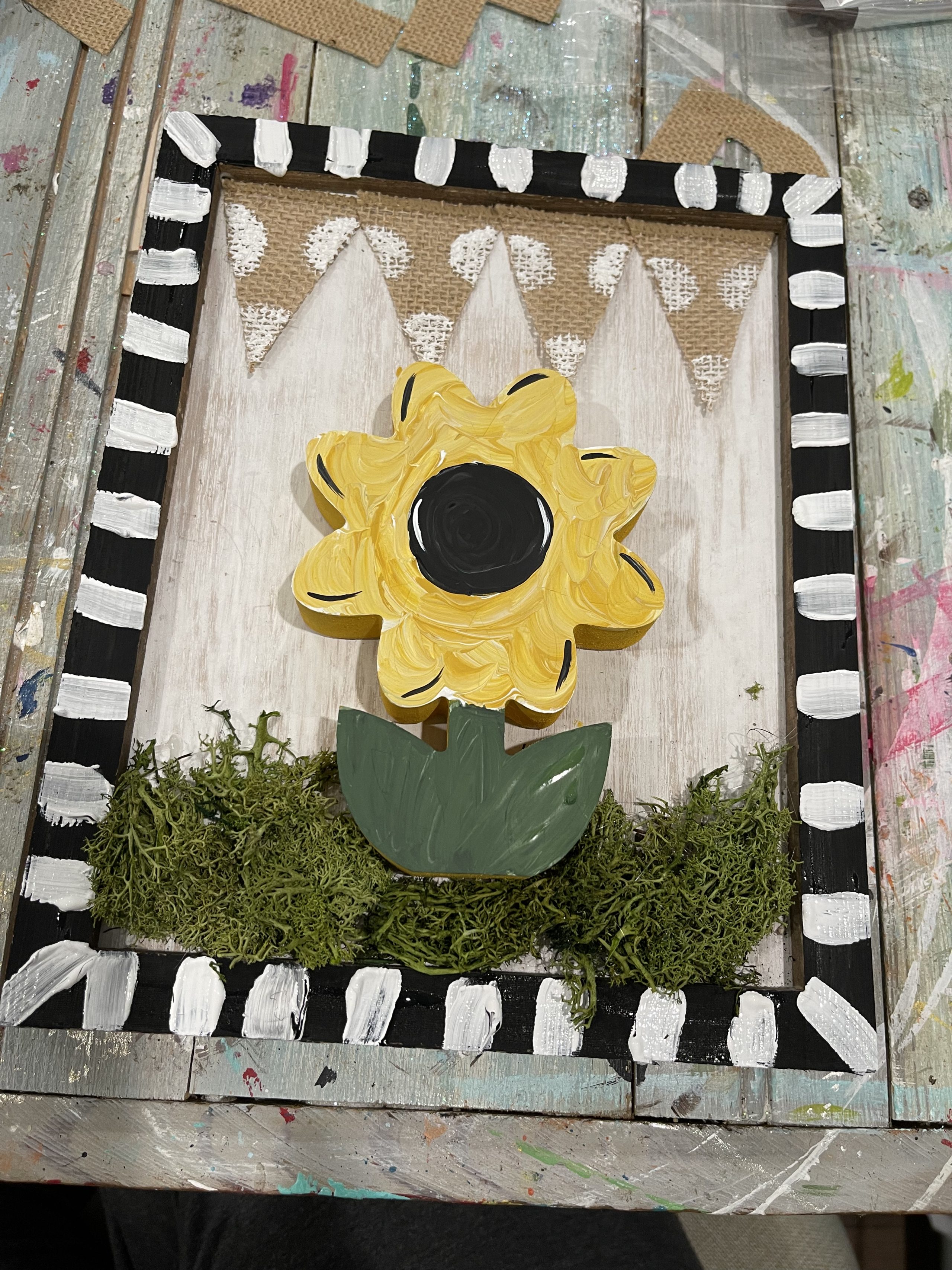 painted sunflower sign with burlap banner - Re-Fabbed