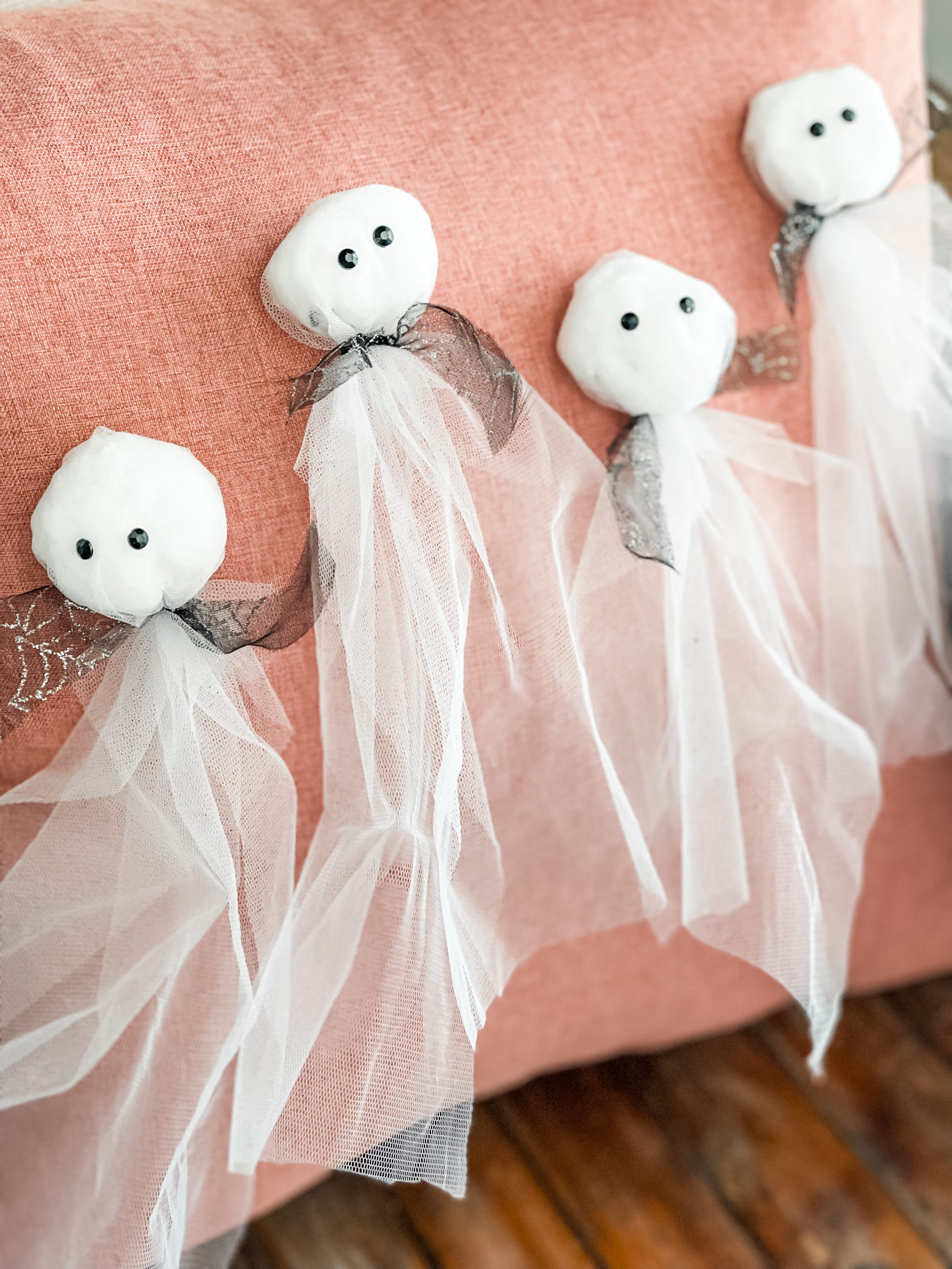 diy halloween ghost pillow - Re-Fabbed