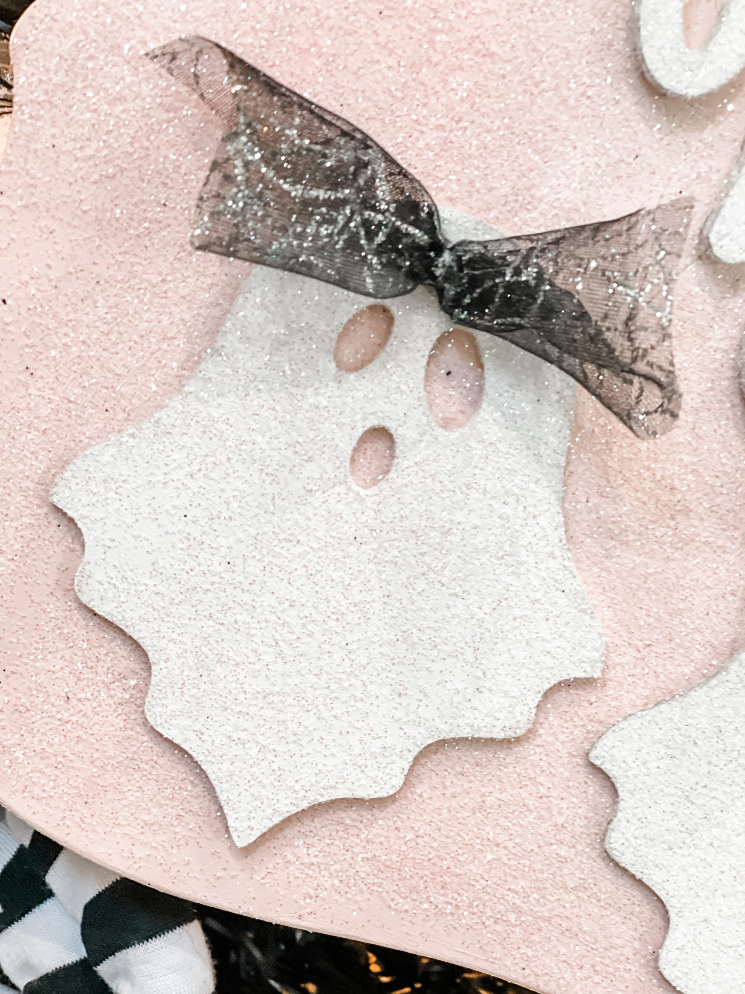 diy dollar tree boo sign - Re-Fabbed