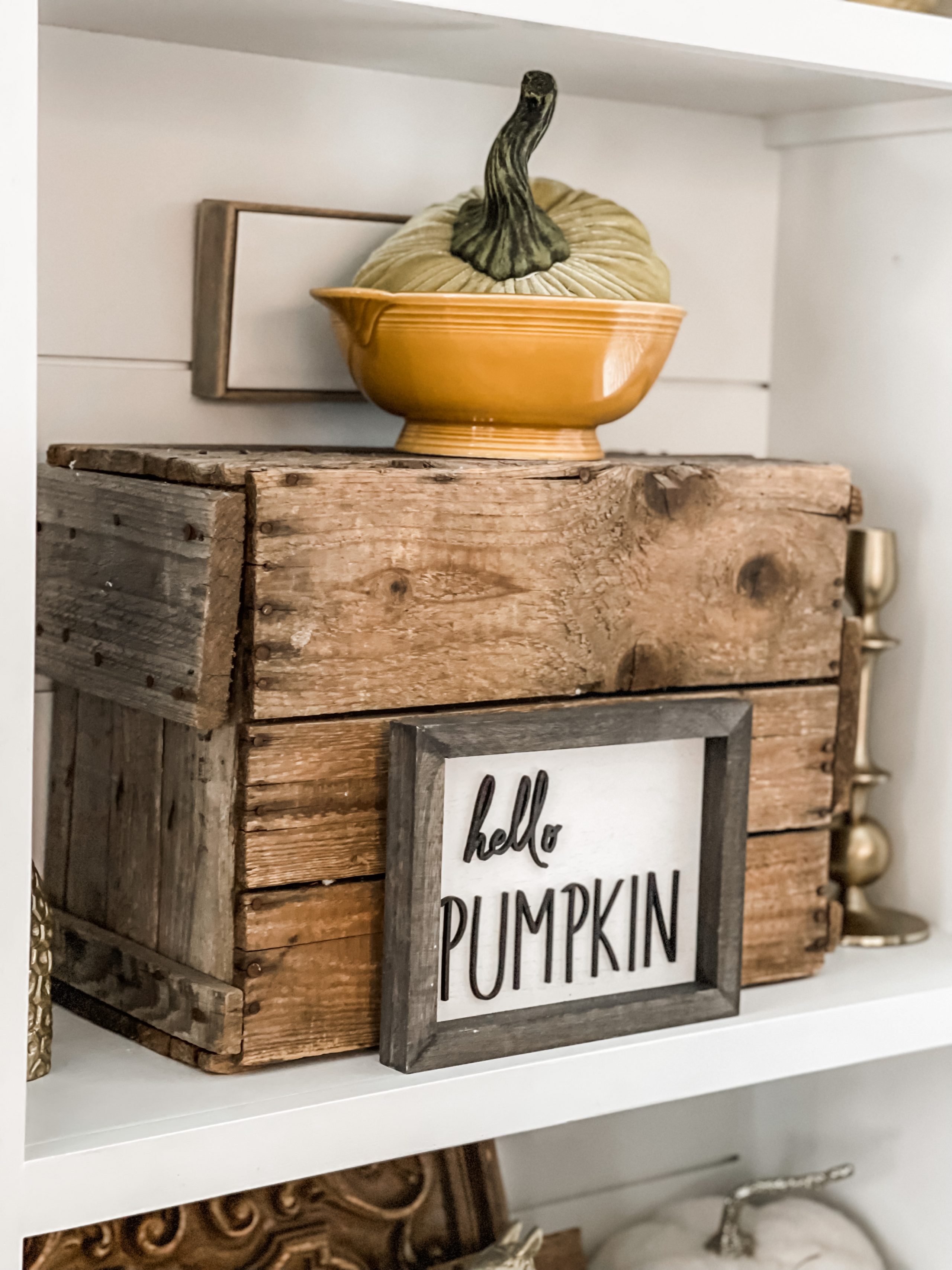 styling fall built ins - Re-Fabbed