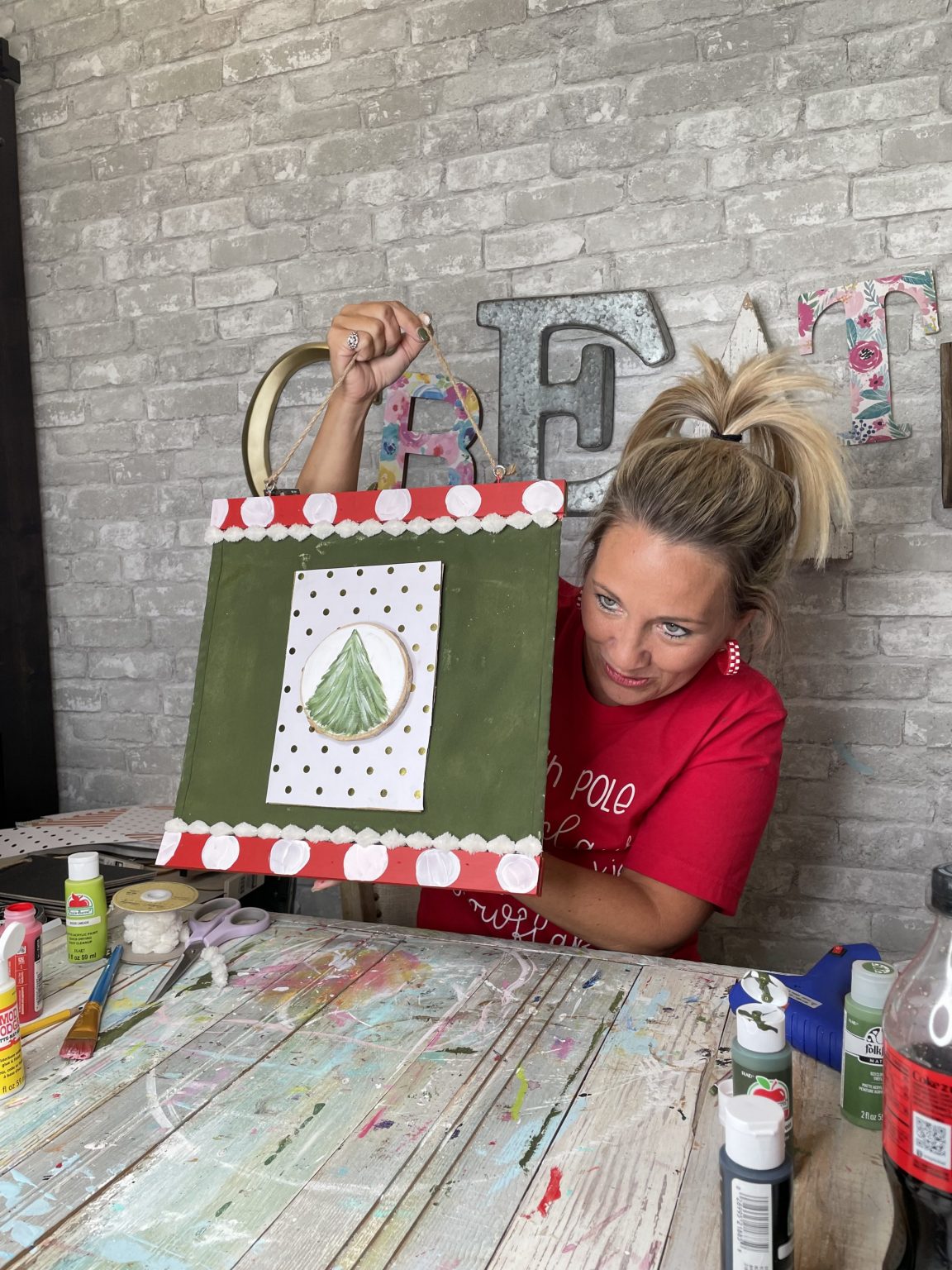diy christmas canvas sign - Re-Fabbed