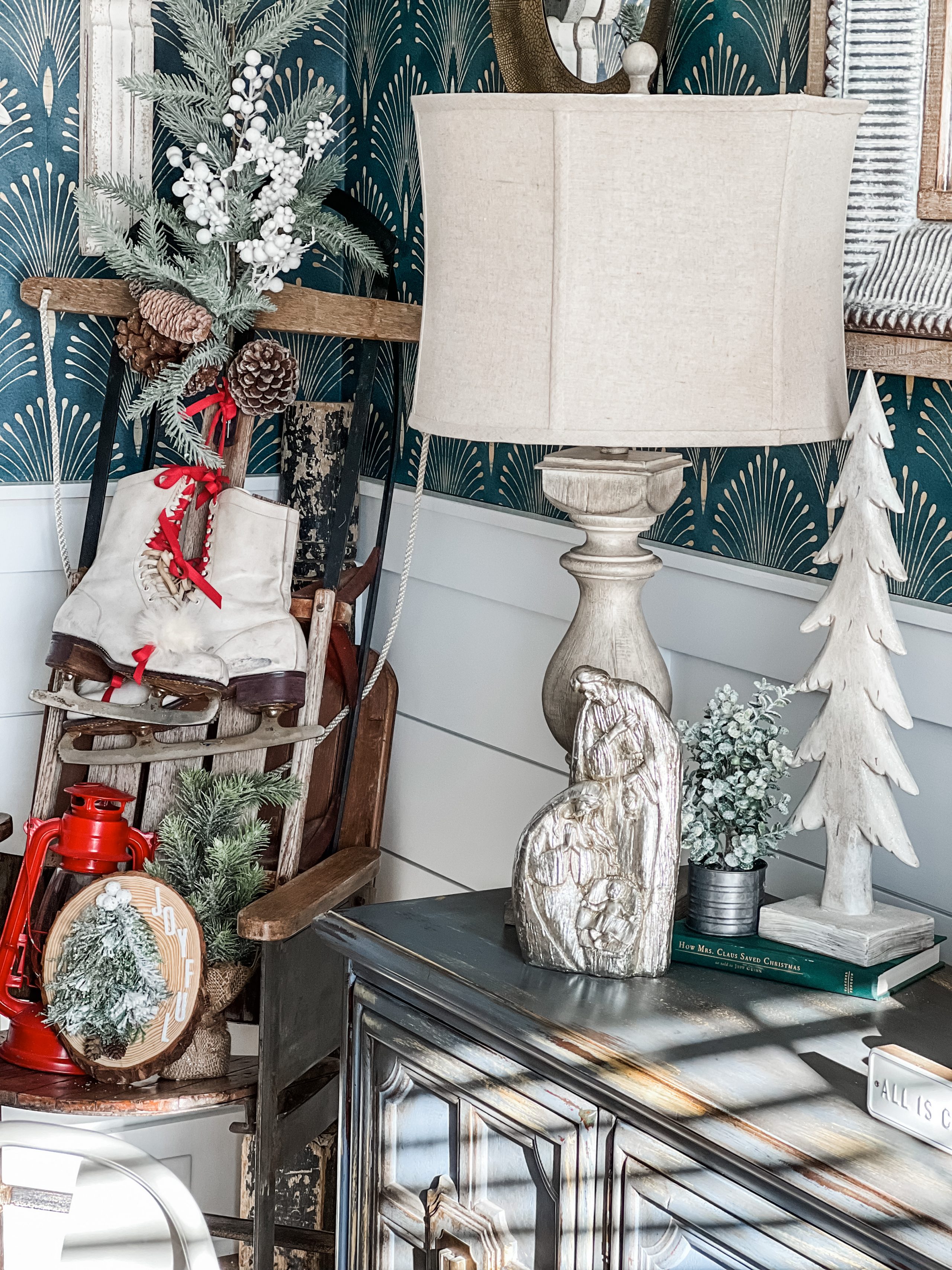 winter theme christmas dining room - Re-Fabbed