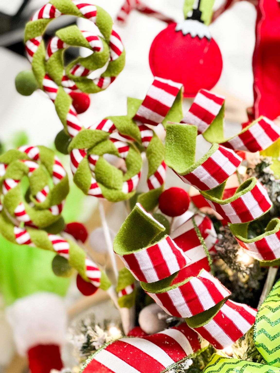 grinch inspired christmas tree - Re-Fabbed