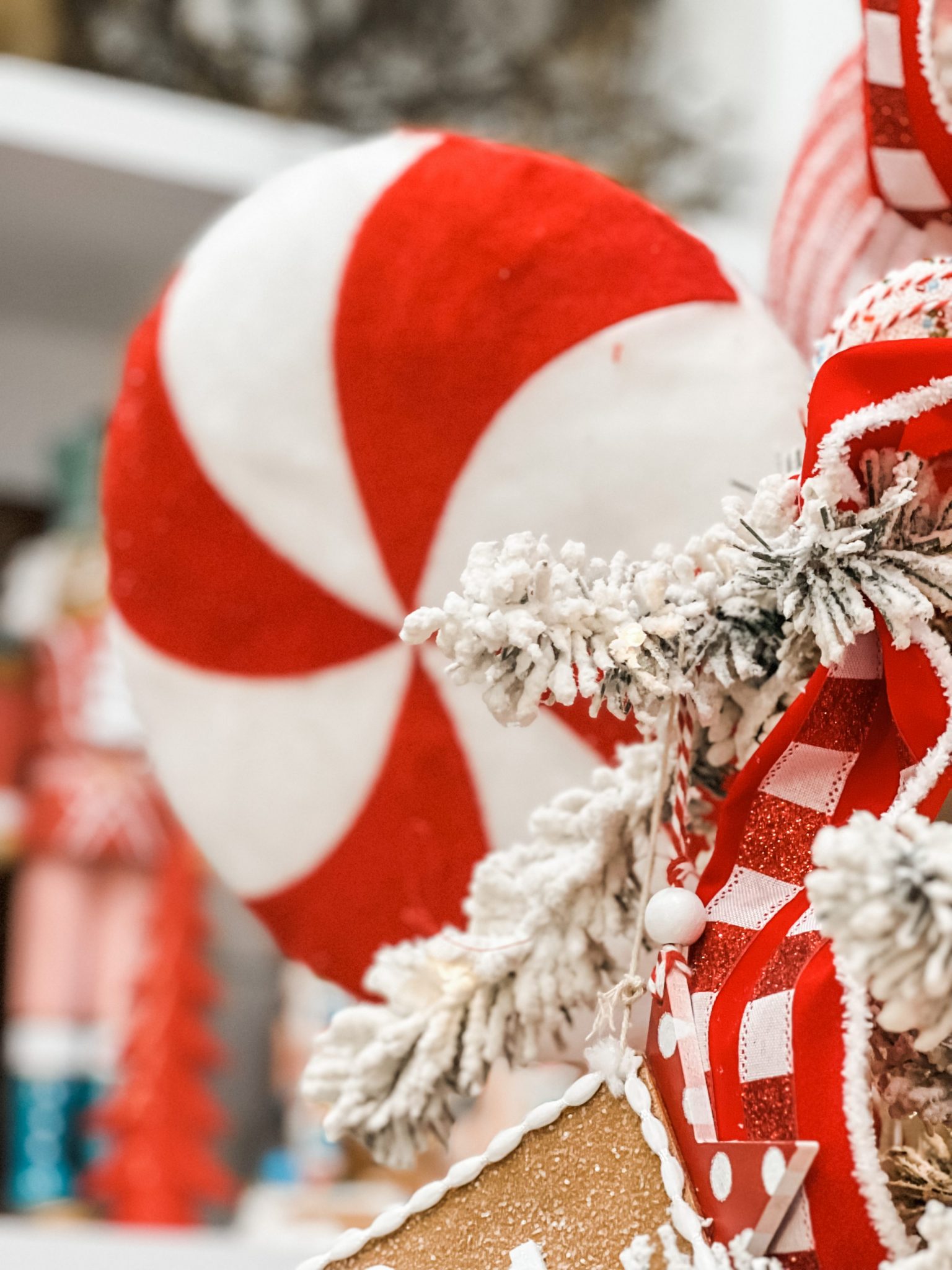 red and white christmas tree with gingerbread - Re-Fabbed