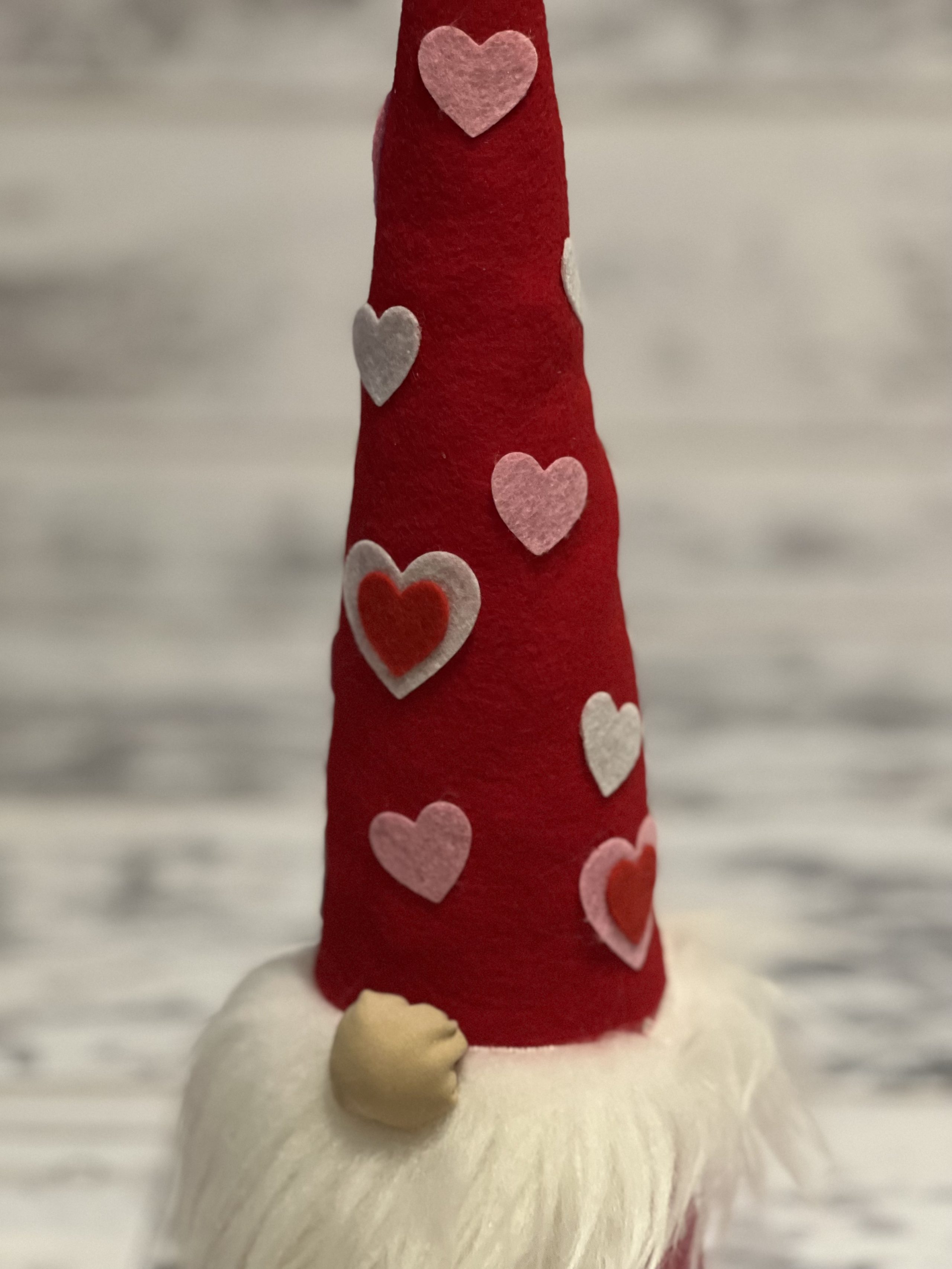 diy valentine gnome - Re-Fabbed