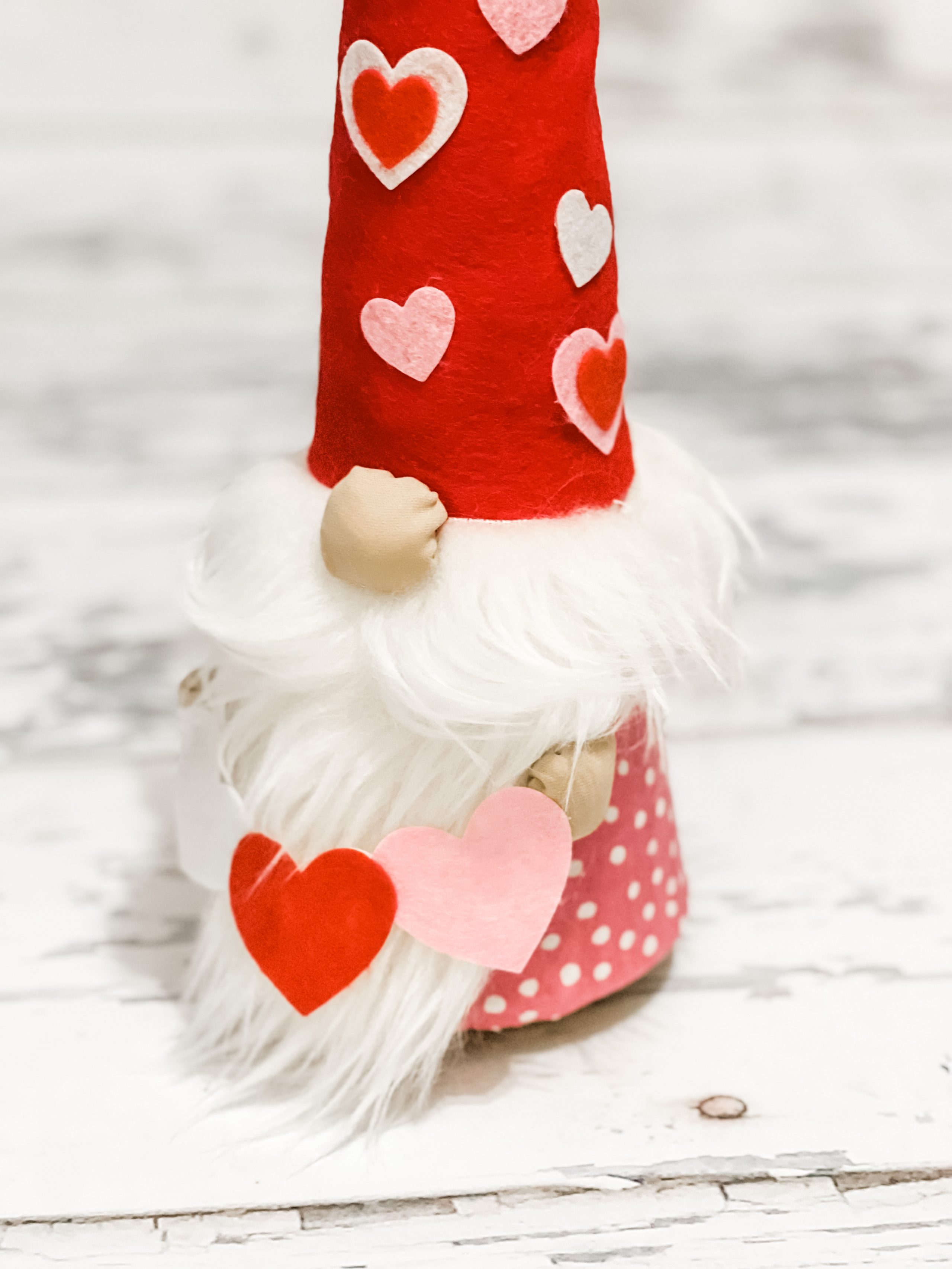 diy valentine gnome - Re-Fabbed