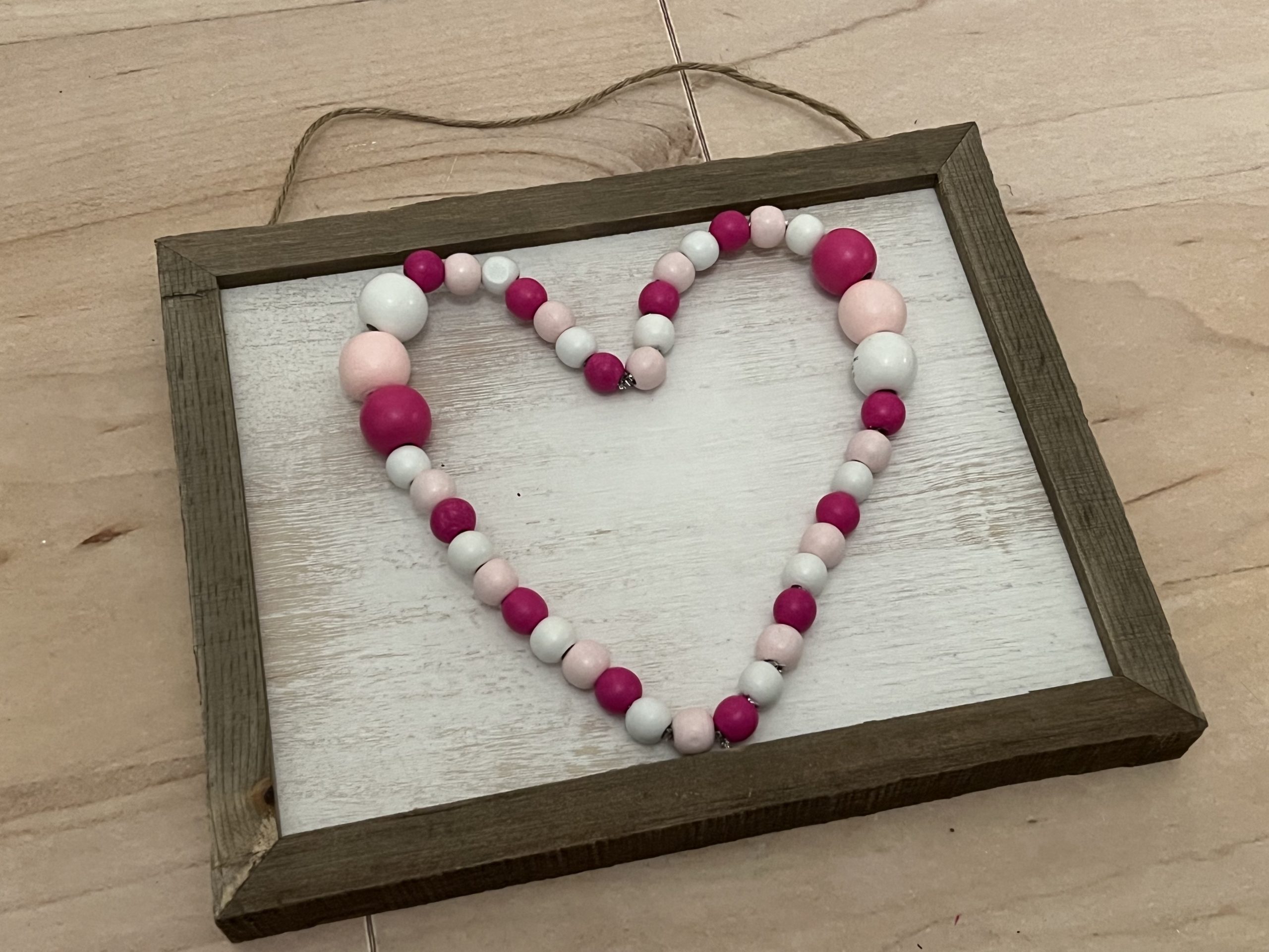diy wood bead heart sign - Re-Fabbed