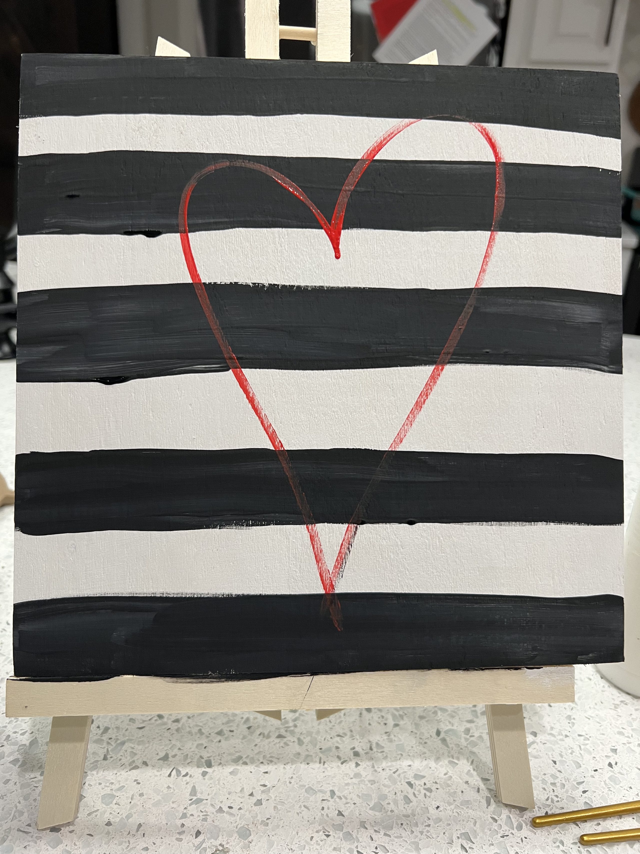 diy painted valentine heart with black and white stripes - Re-Fabbed