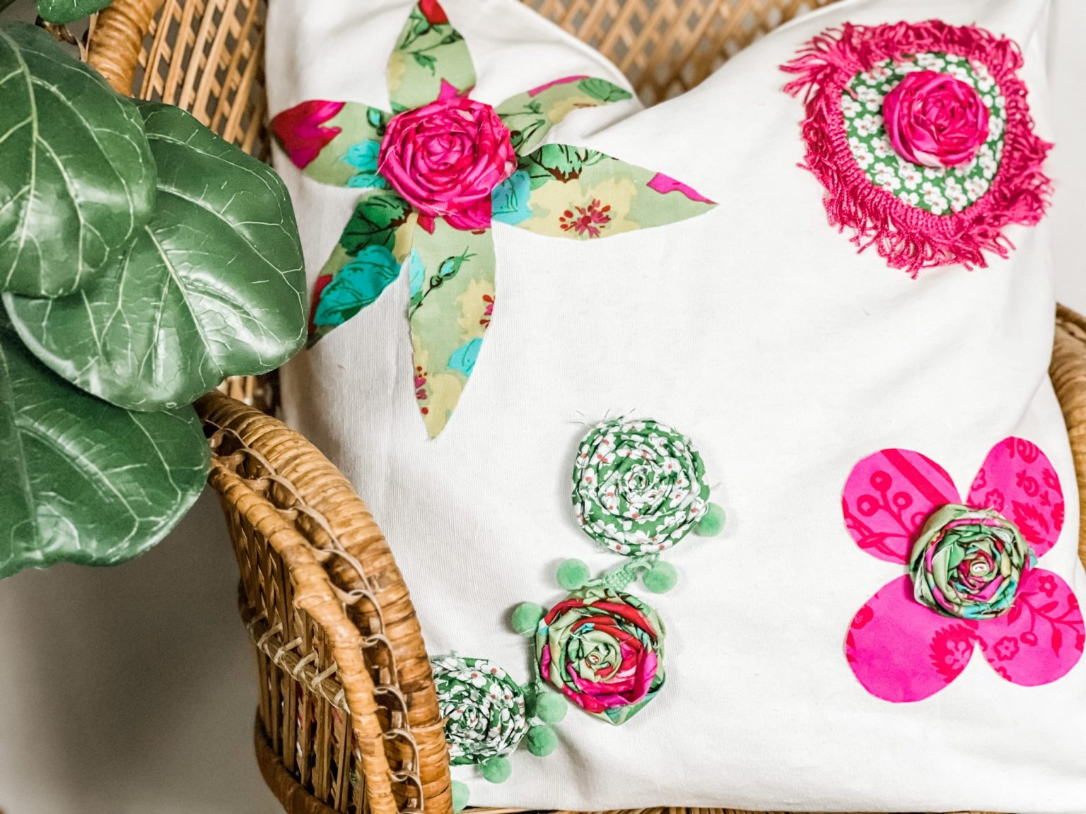 diy fabric flower pillow cover - Re-Fabbed