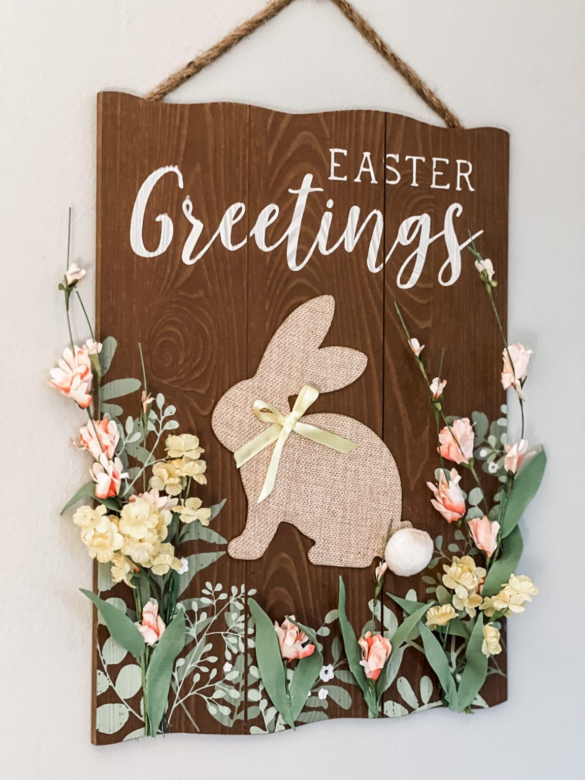dollar tree easter sign makeover - Re-Fabbed