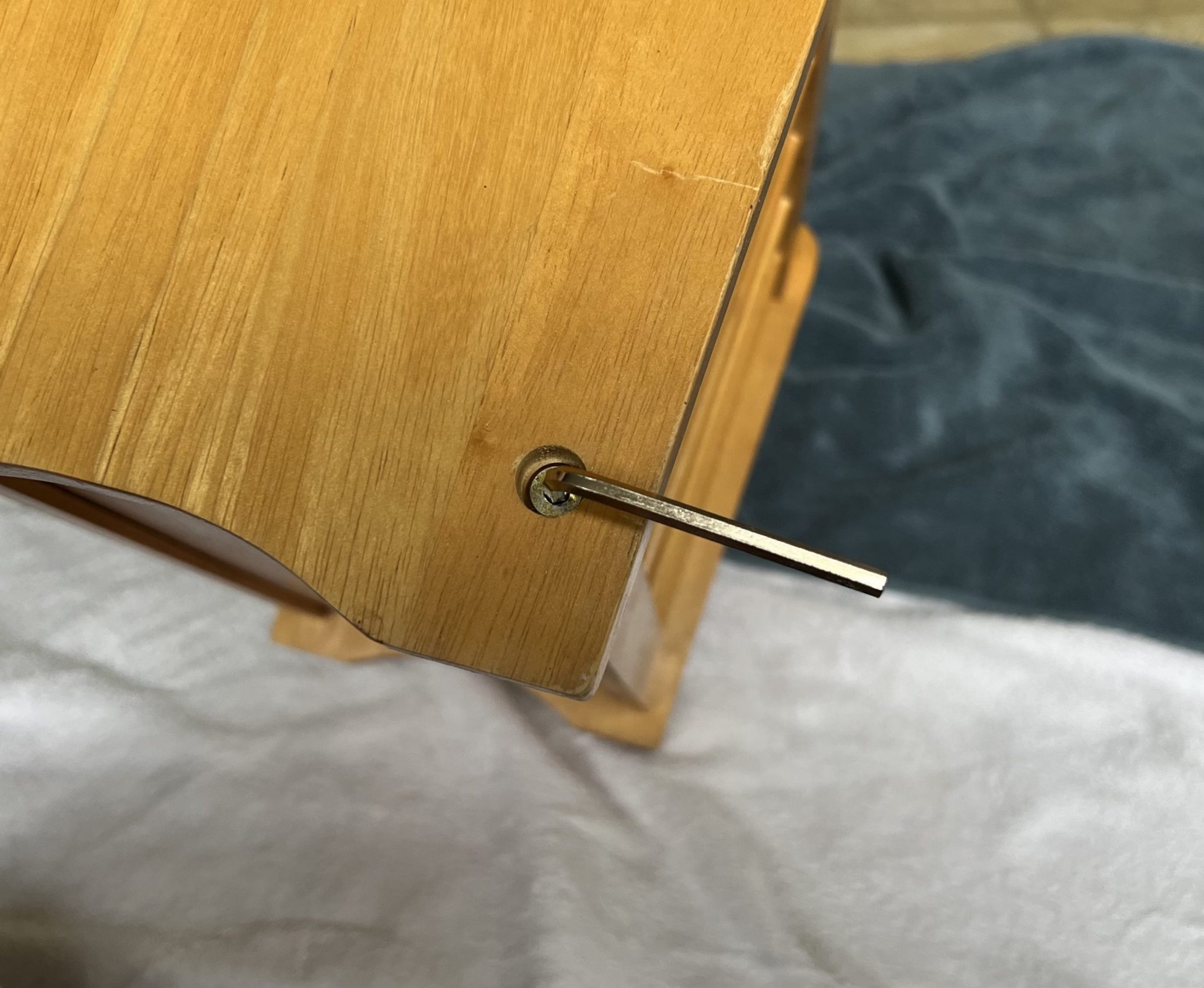 magazine rack makeover - Re-Fabbed